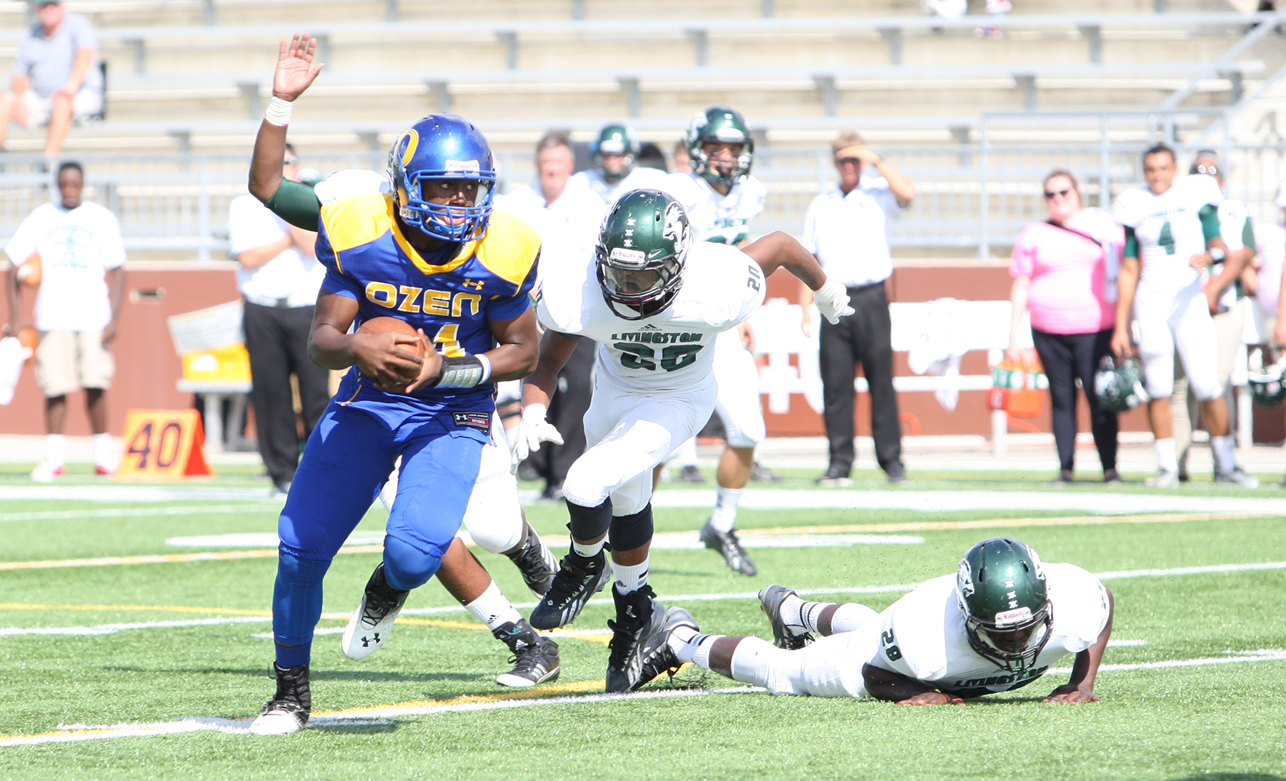 Ozen improves to 2-1 in district with win