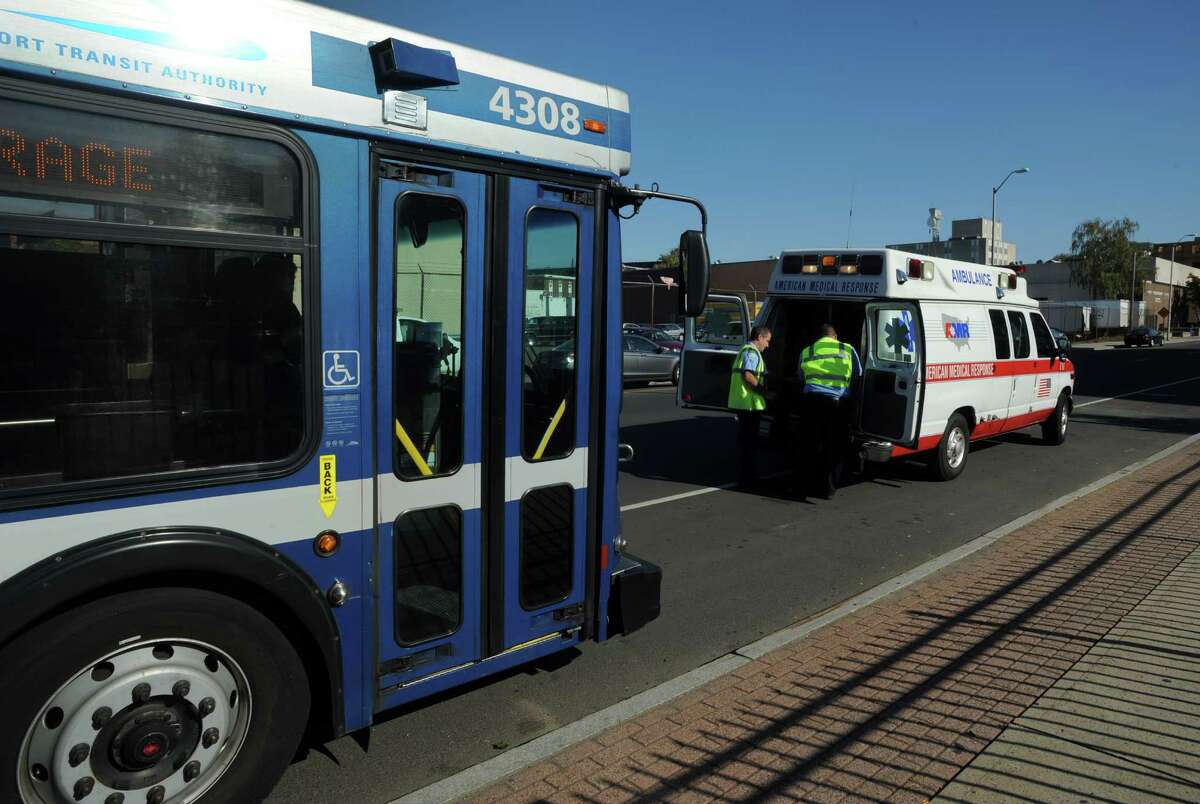 7 injured in Bridgeport bus crash
