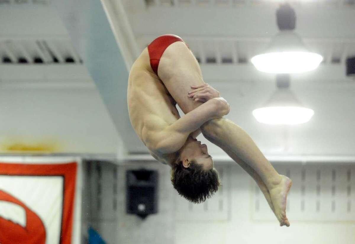 Greenwich boys swimming team beats Ridgefield, remains undefeated