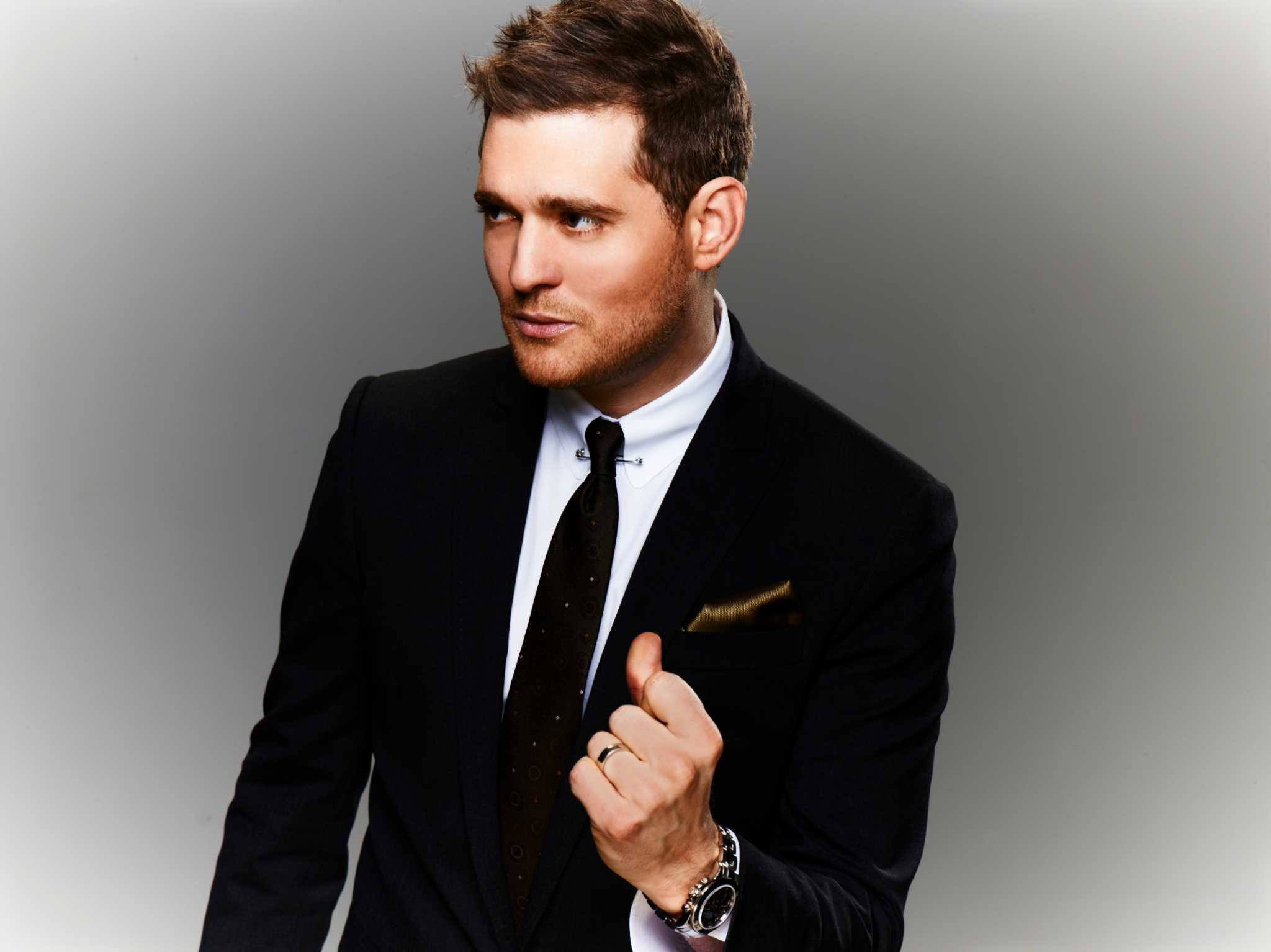 Bublé celebrates having the time of his life