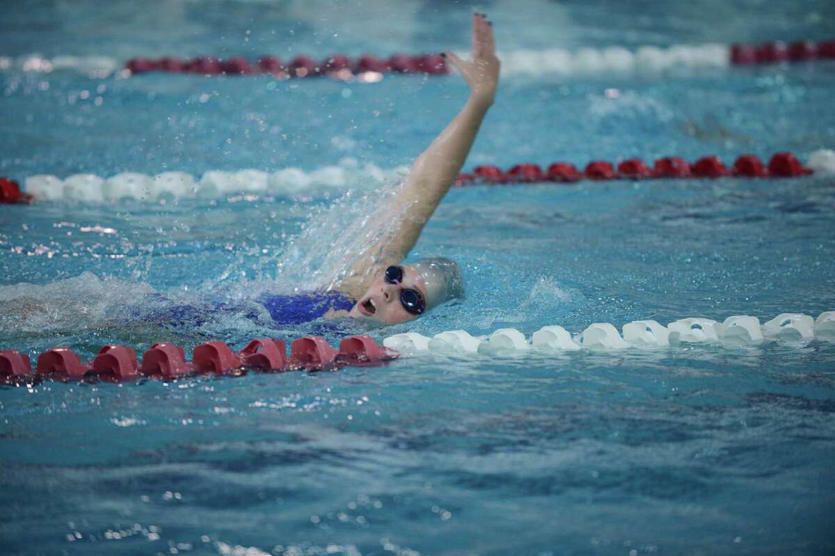 Ludlowe defeats Warde in girls swimming