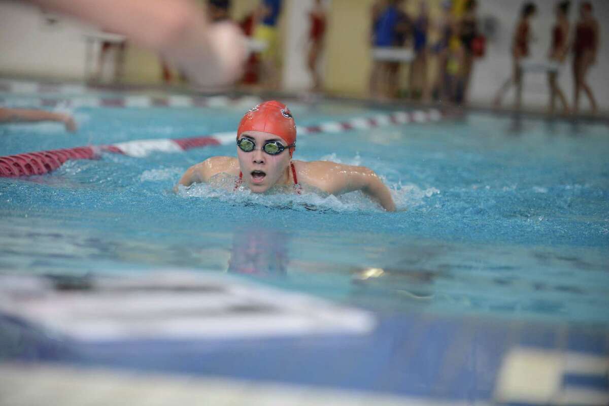 Ludlowe defeats Warde in girls swimming