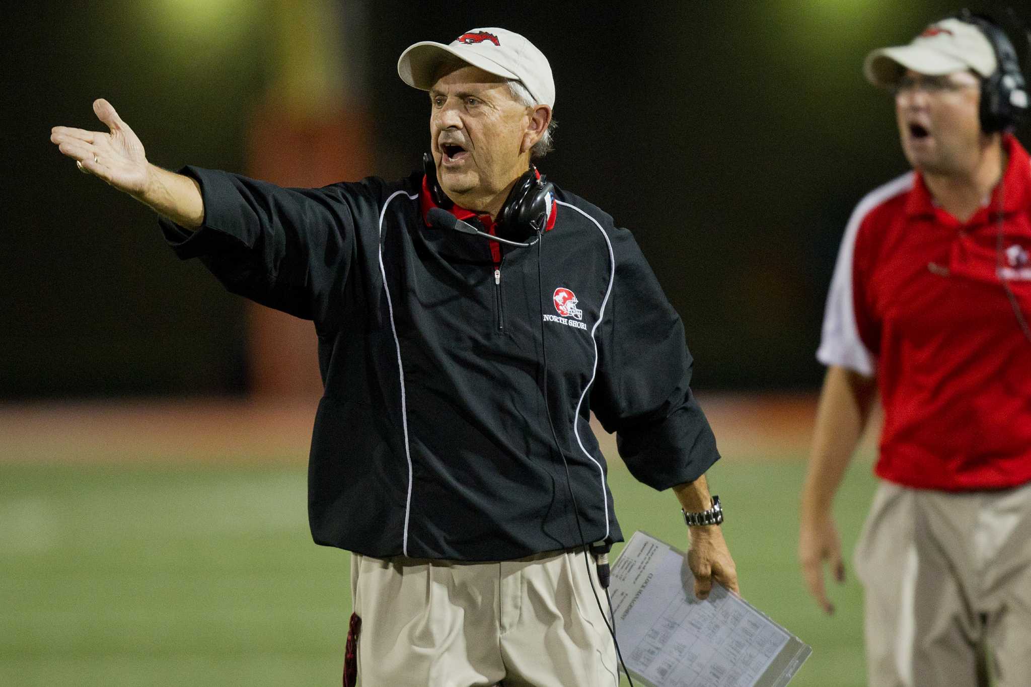 North Shore coach Aymond hits 200 career wins