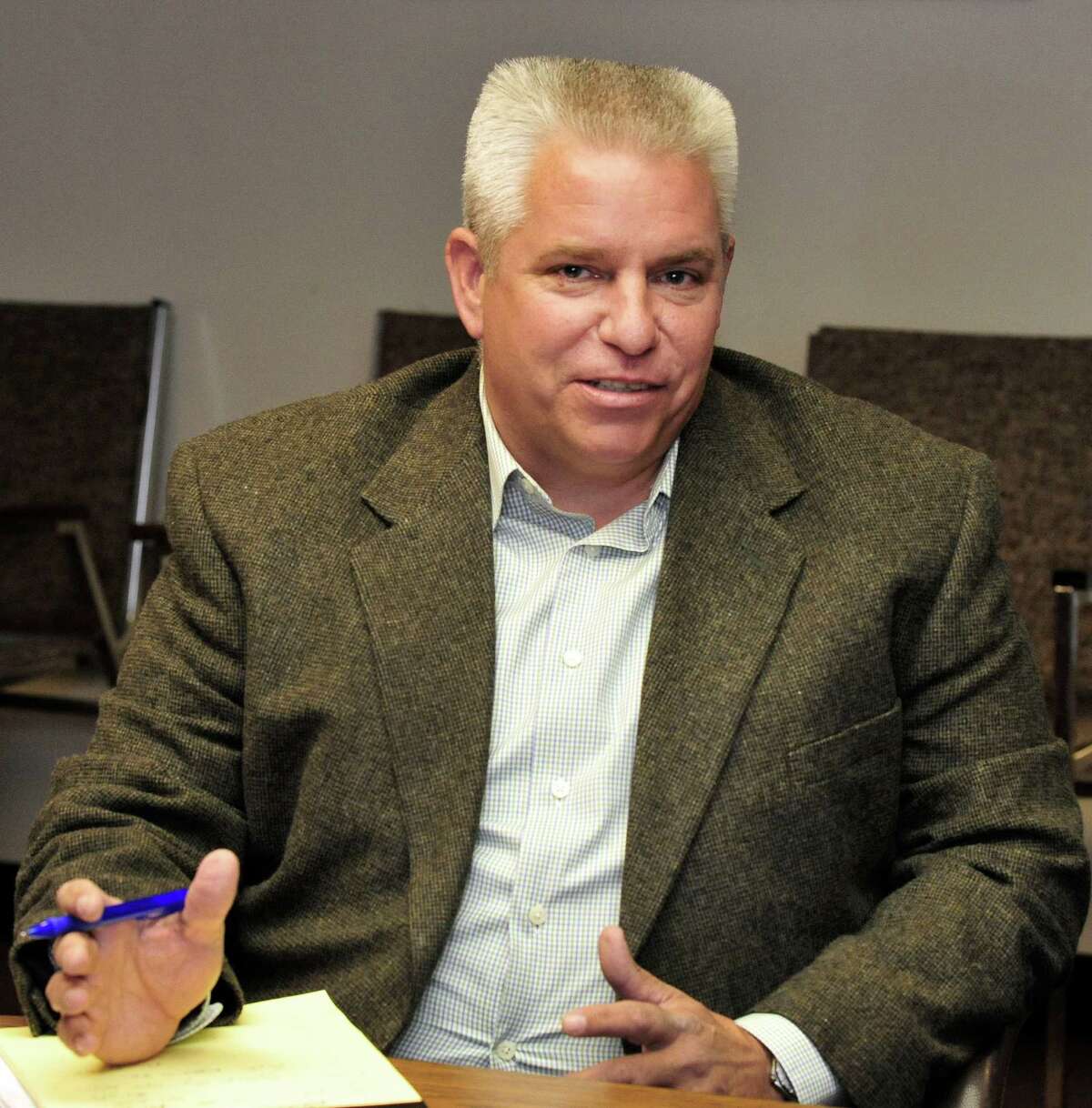 Bridgewater candidates vie for first selectman's seat