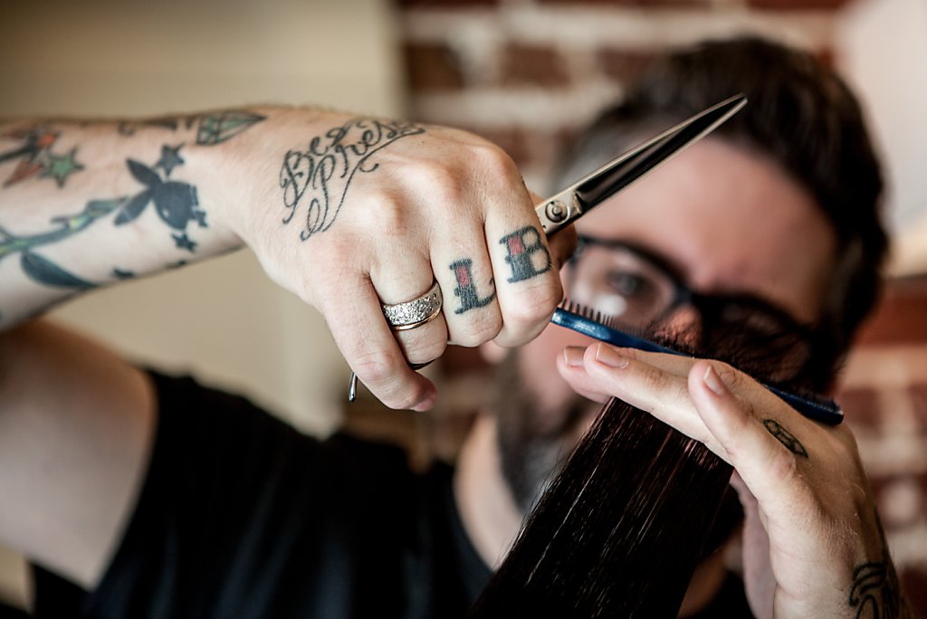 Heath Hamilton gets down in the Capitol's tresses