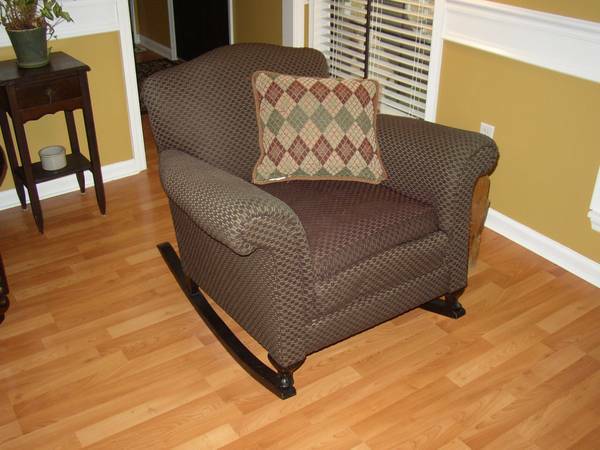 This haunted chair not sitting well