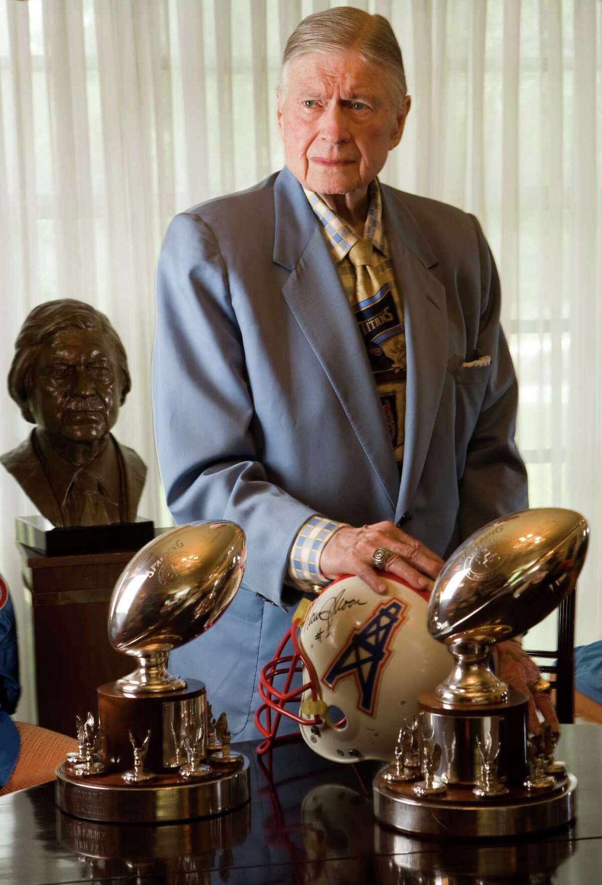 Oilers/Titans owner Bud Adams dies at 90