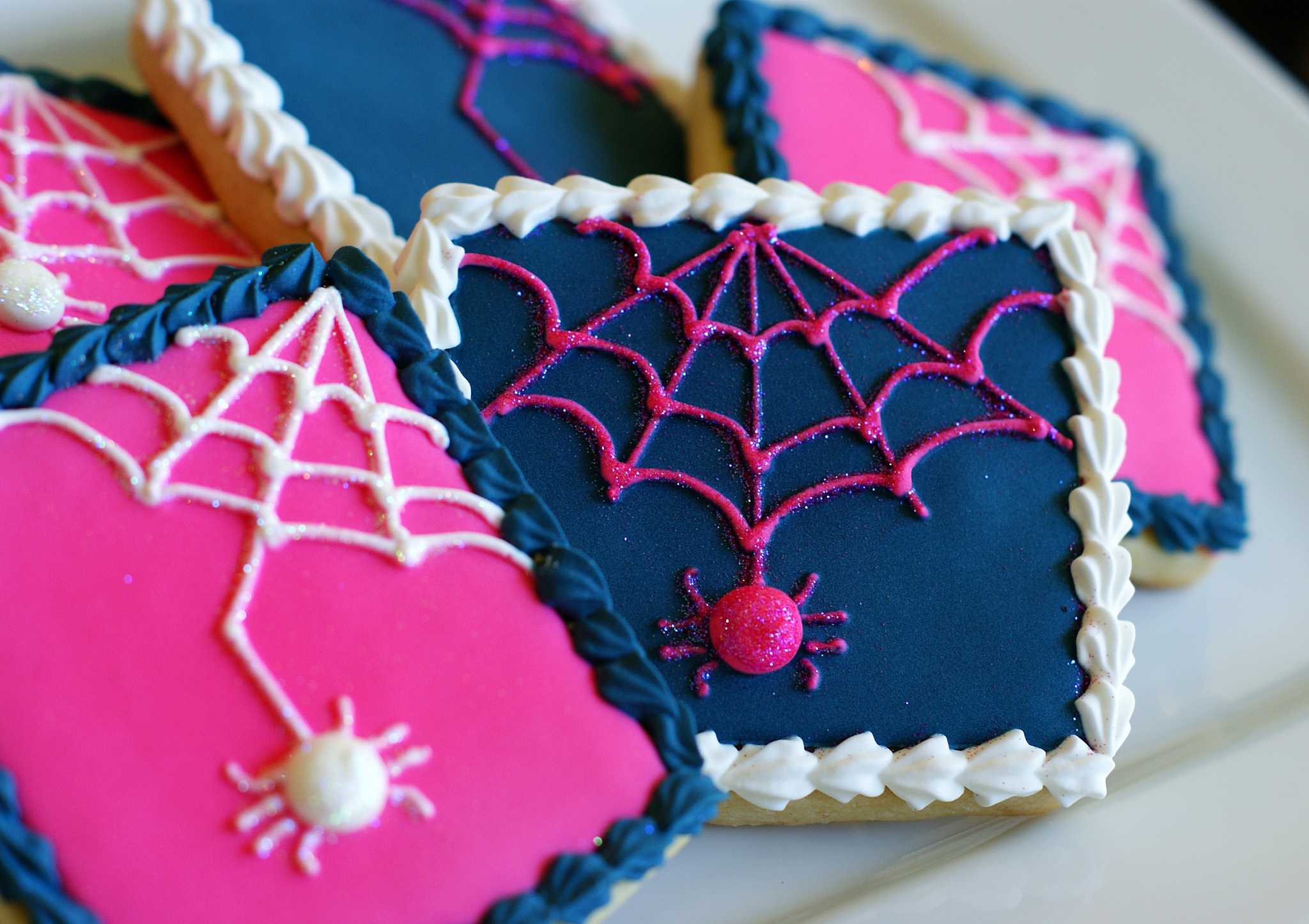 Recipe: Preppy Spider Web Cookie