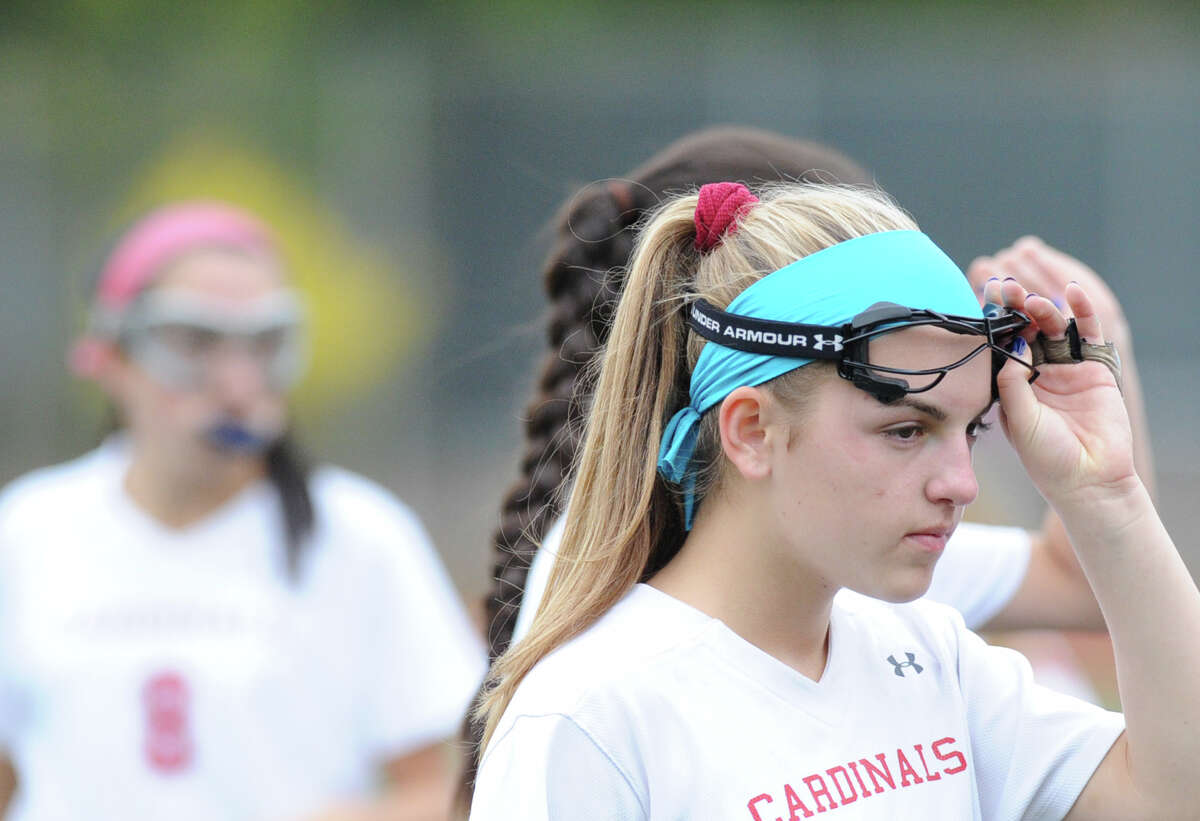 Cole, Mautner lead GHS field hockey team past Ludlowe