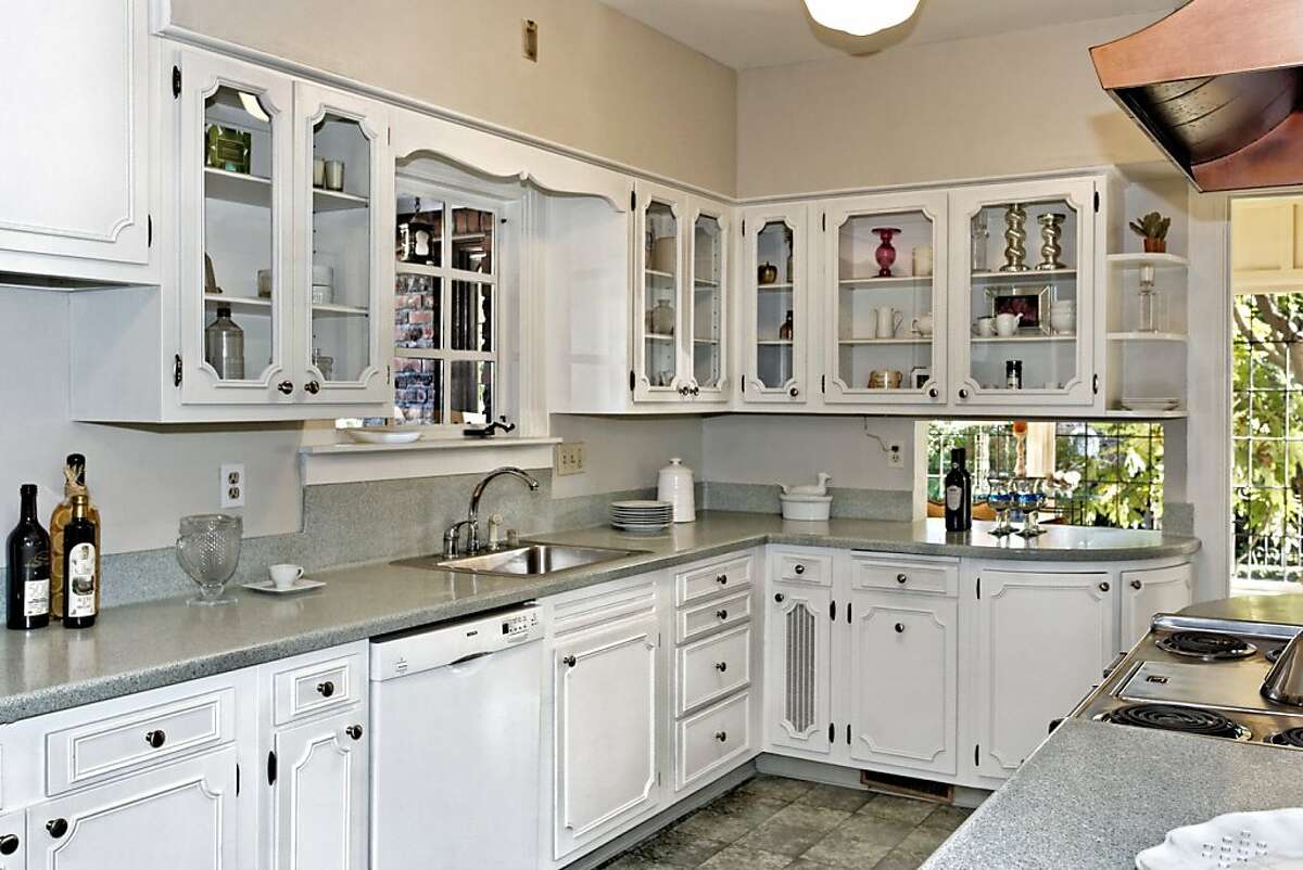 Julia Morgan-designed Tudor available in Alameda