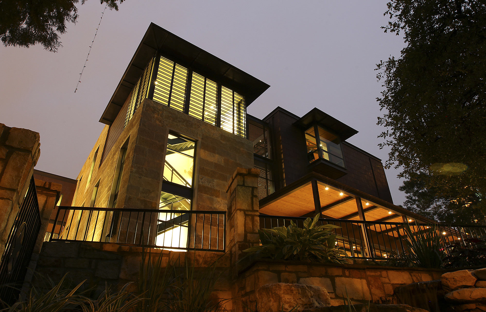 Briscoe opens with two-day celebration