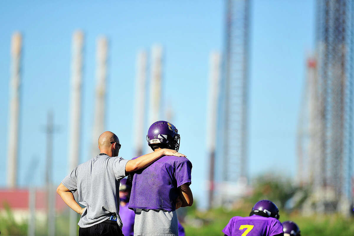5 years after Ike, Sabine Pass football team reclaims lost ground