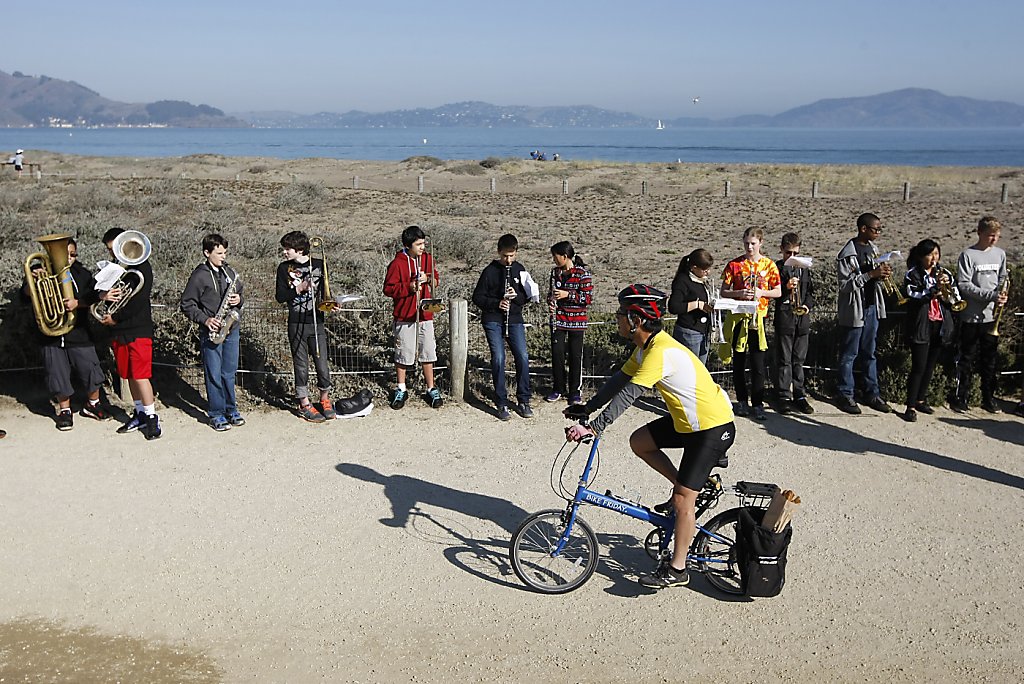 'Crissy Broadcast' review: 800 musicians cast spell