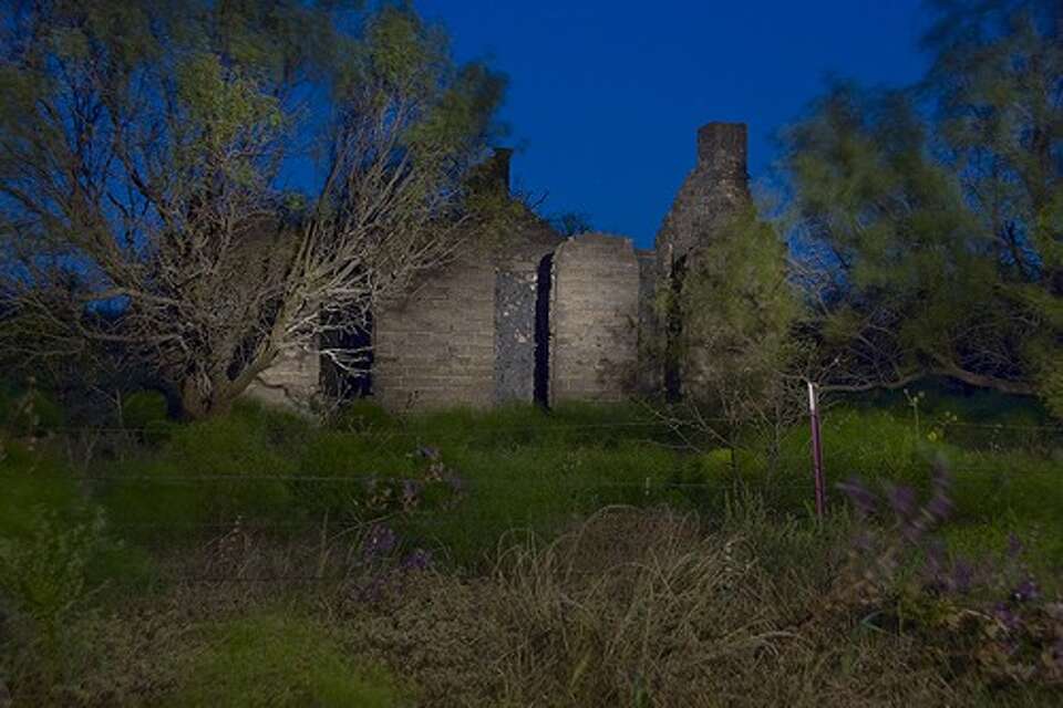 13 eerie Texas ghost towns to visit this fall