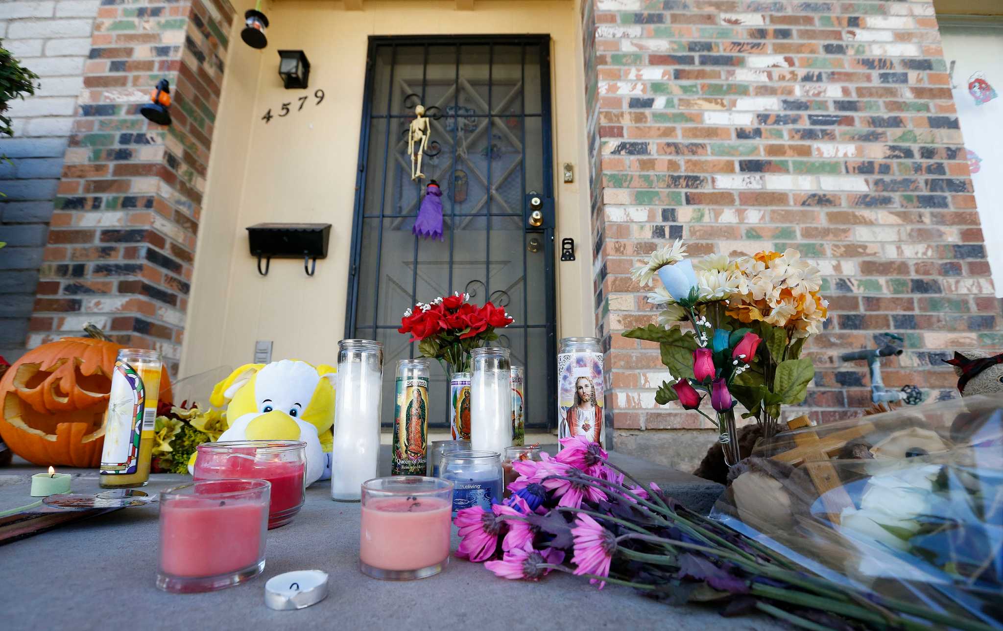 Barking dogs may have sparked family slaying