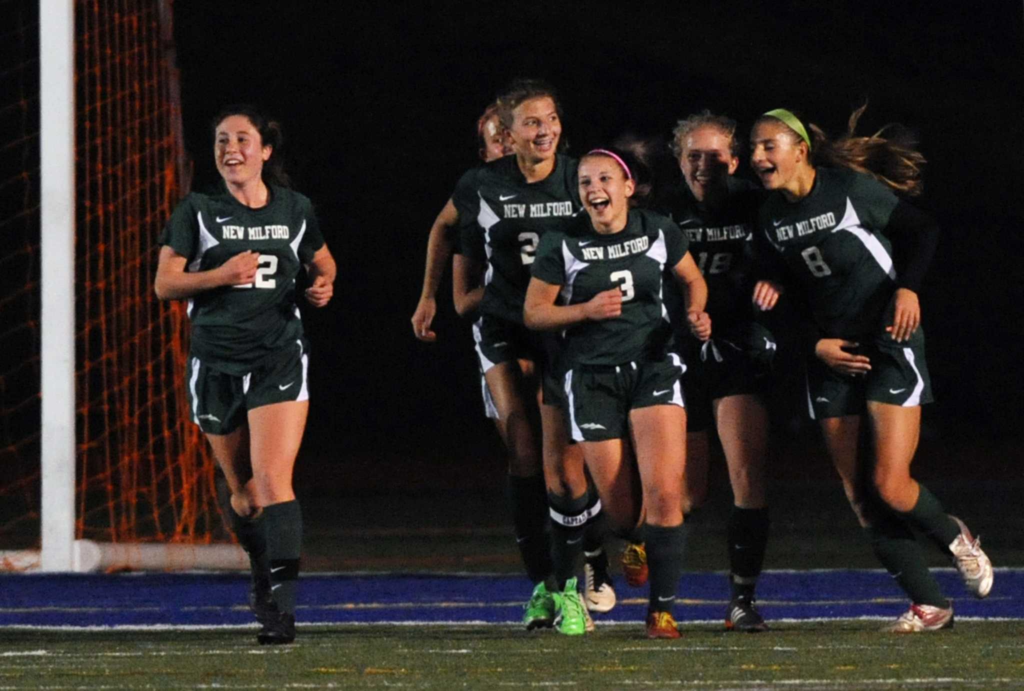 Pomperaug, New Milford advance to SWC girls soccer final