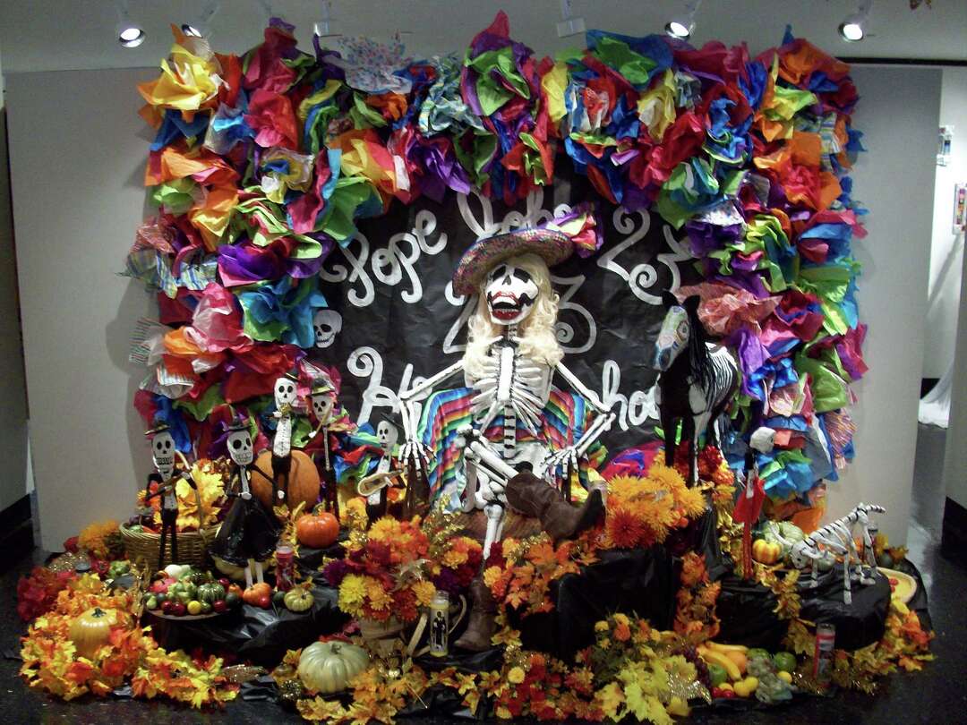 Students embrace Day of the Dead art projects