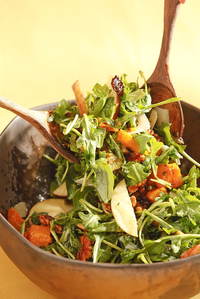 Two quick dinners: fall pasta, main-course salad