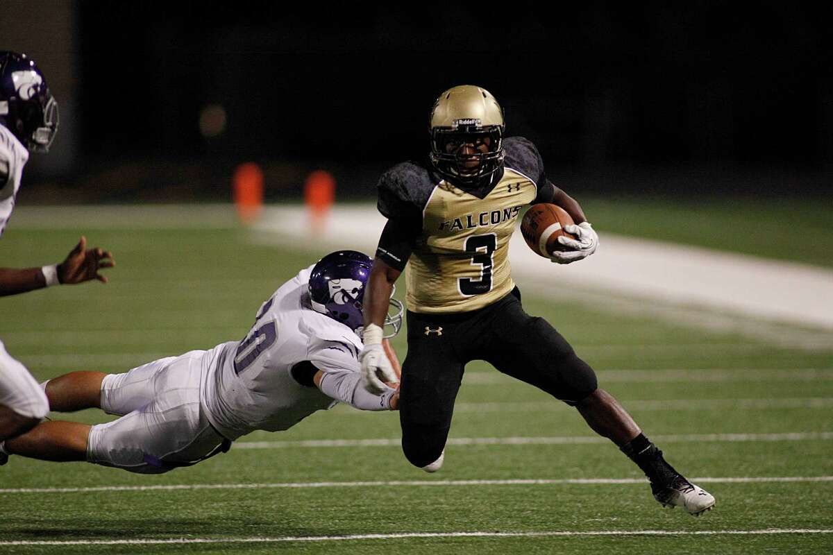 Defense leads Foster's win over Angleton