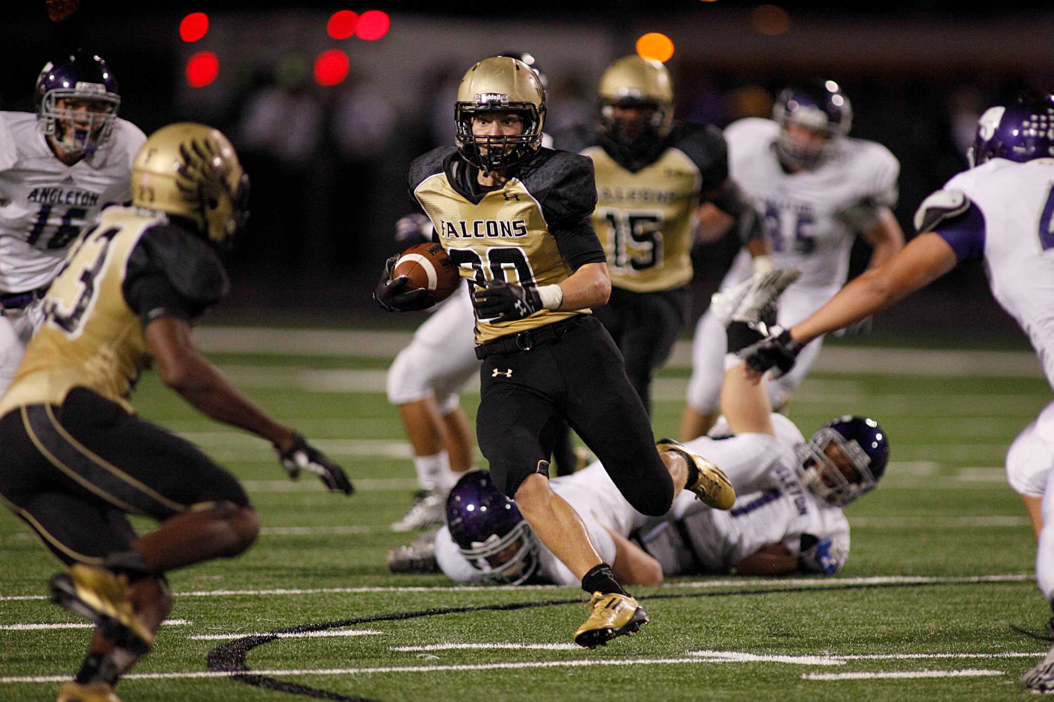 Defense leads Foster's win over Angleton