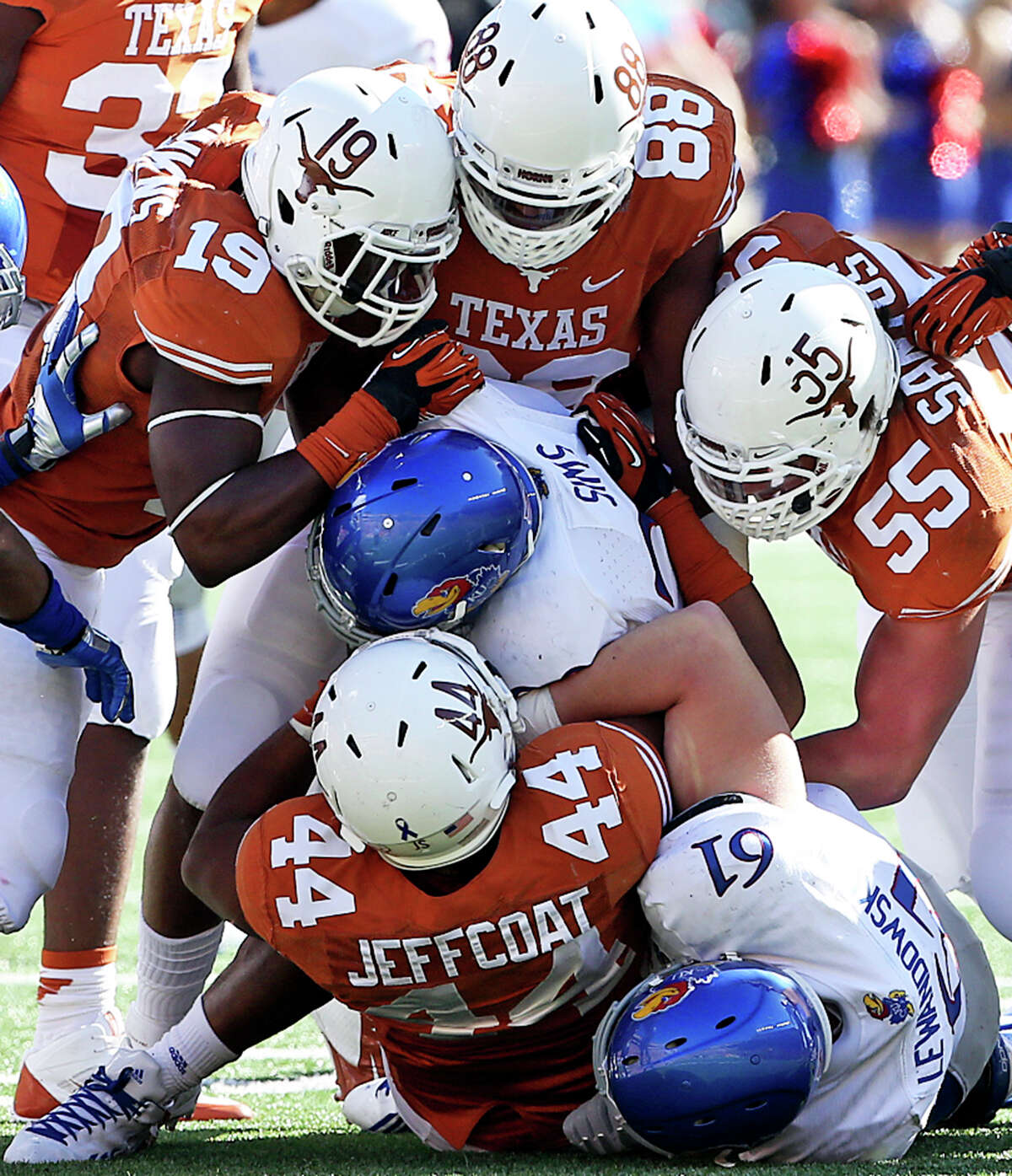 UT shows swagger with victory over Kansas