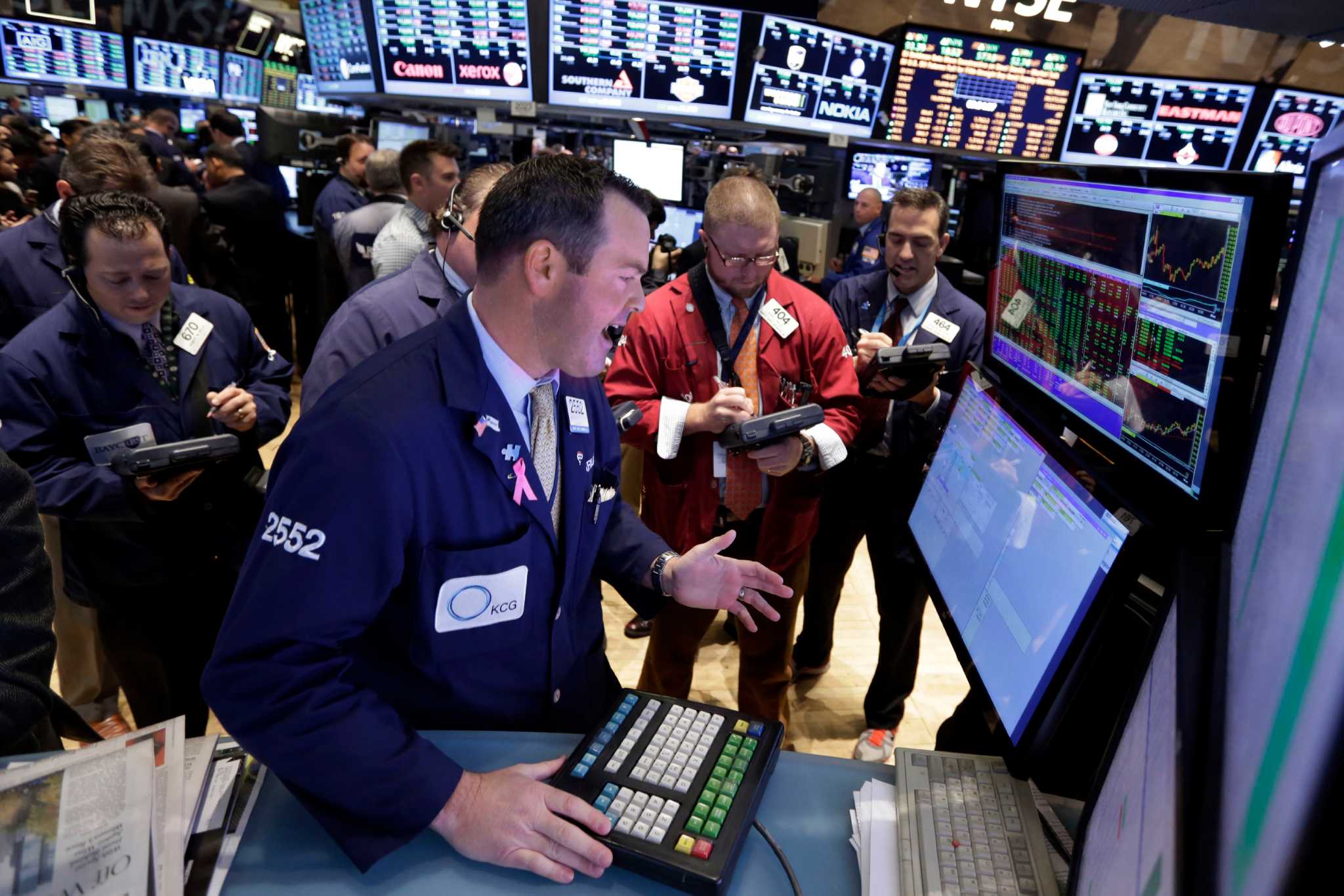 Stocks rise as market keeps climbing