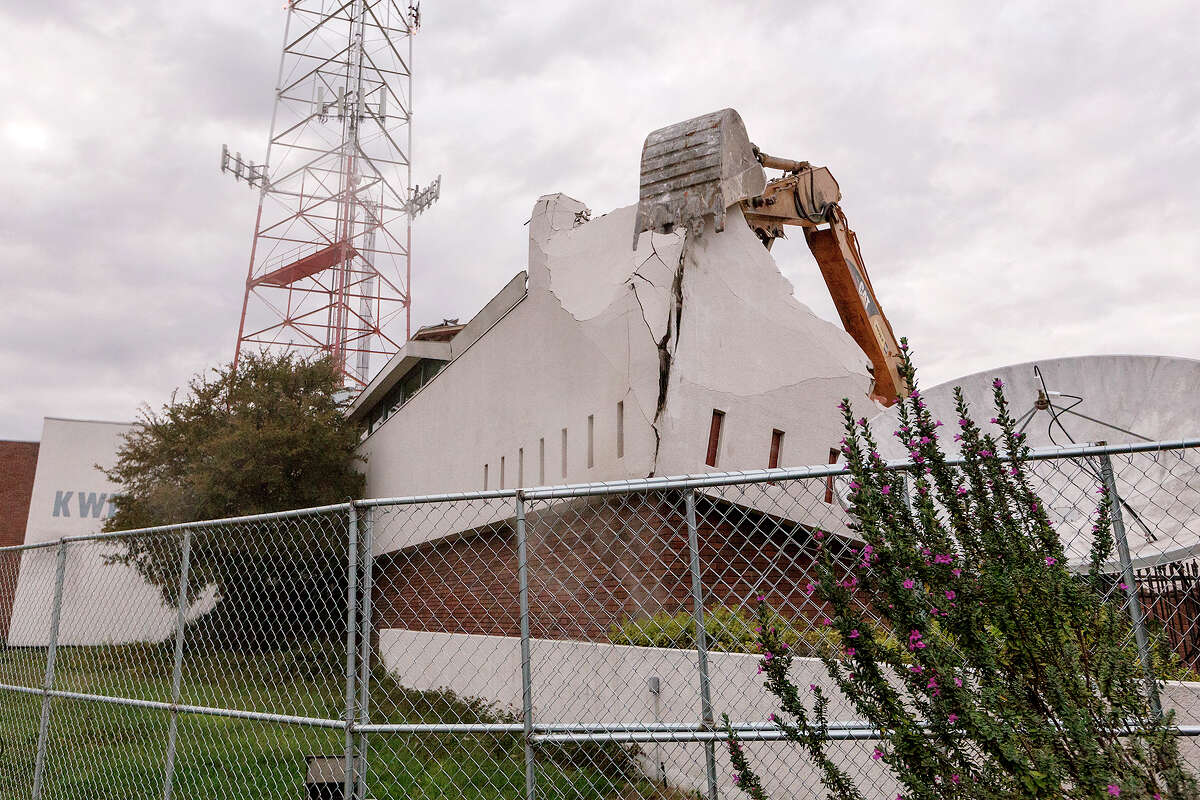 Univision eight released from jail