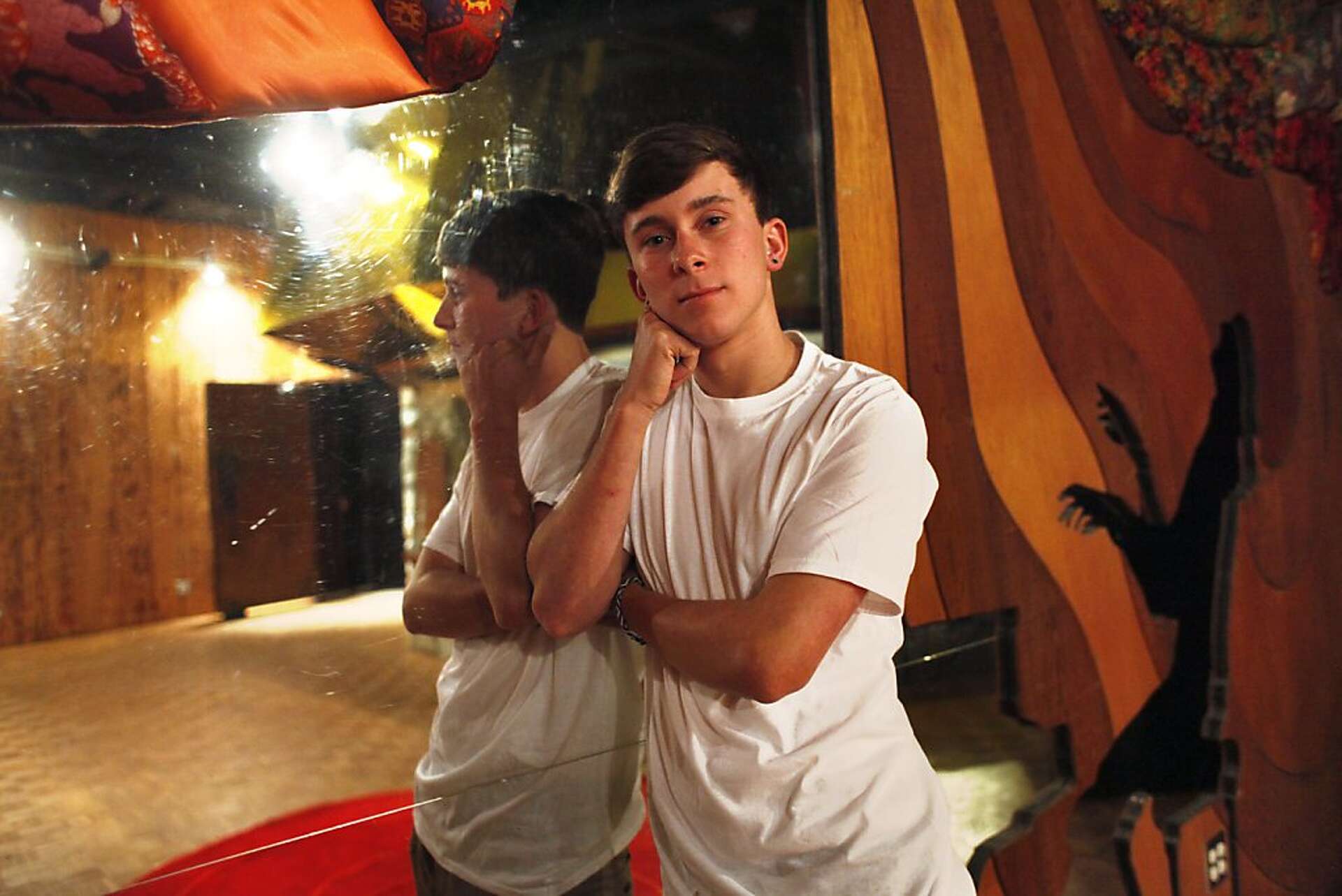 Record Plant fans say: Rock on