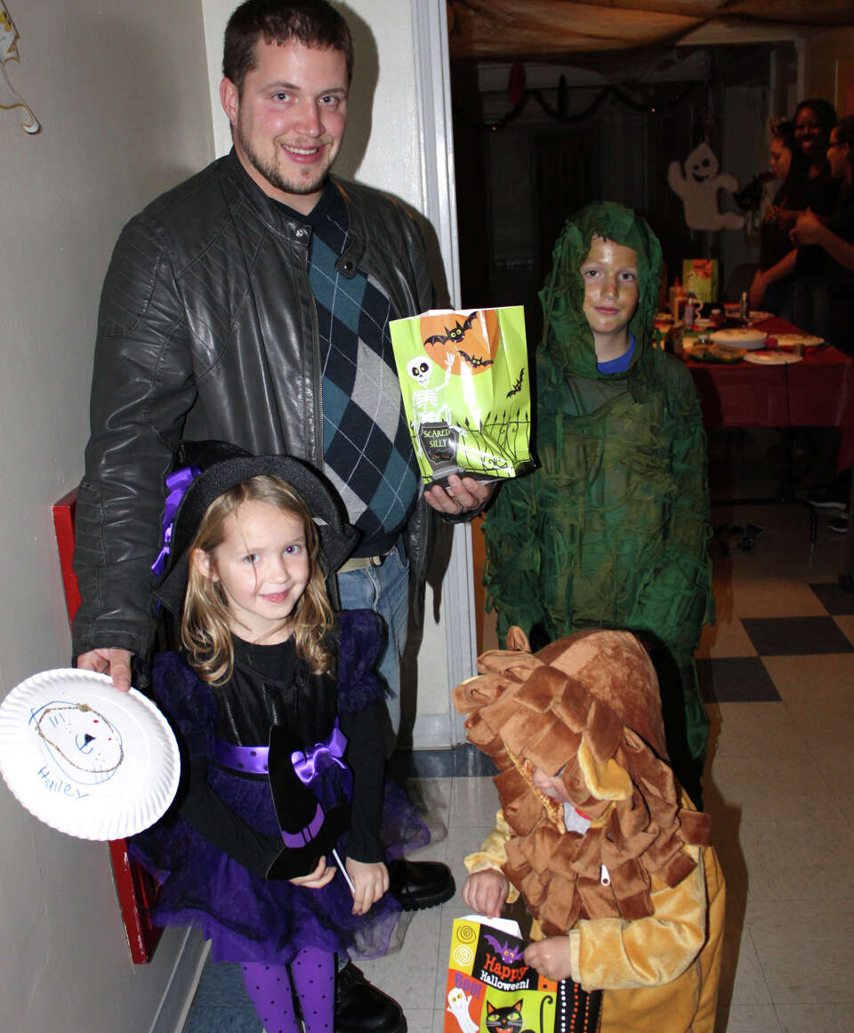 Students party for ill children