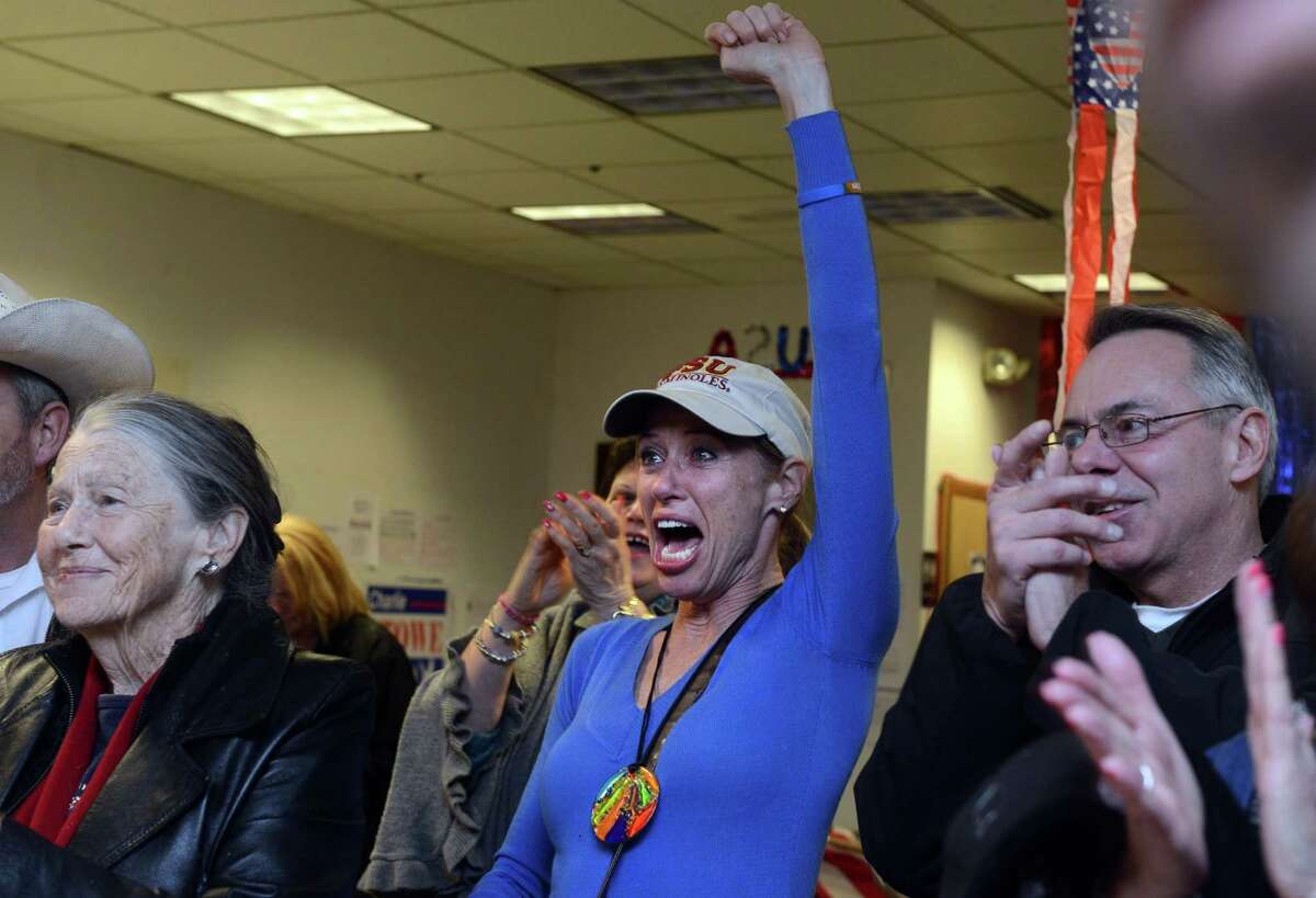 Cassetti upsets DellaVolpe in mayoral race