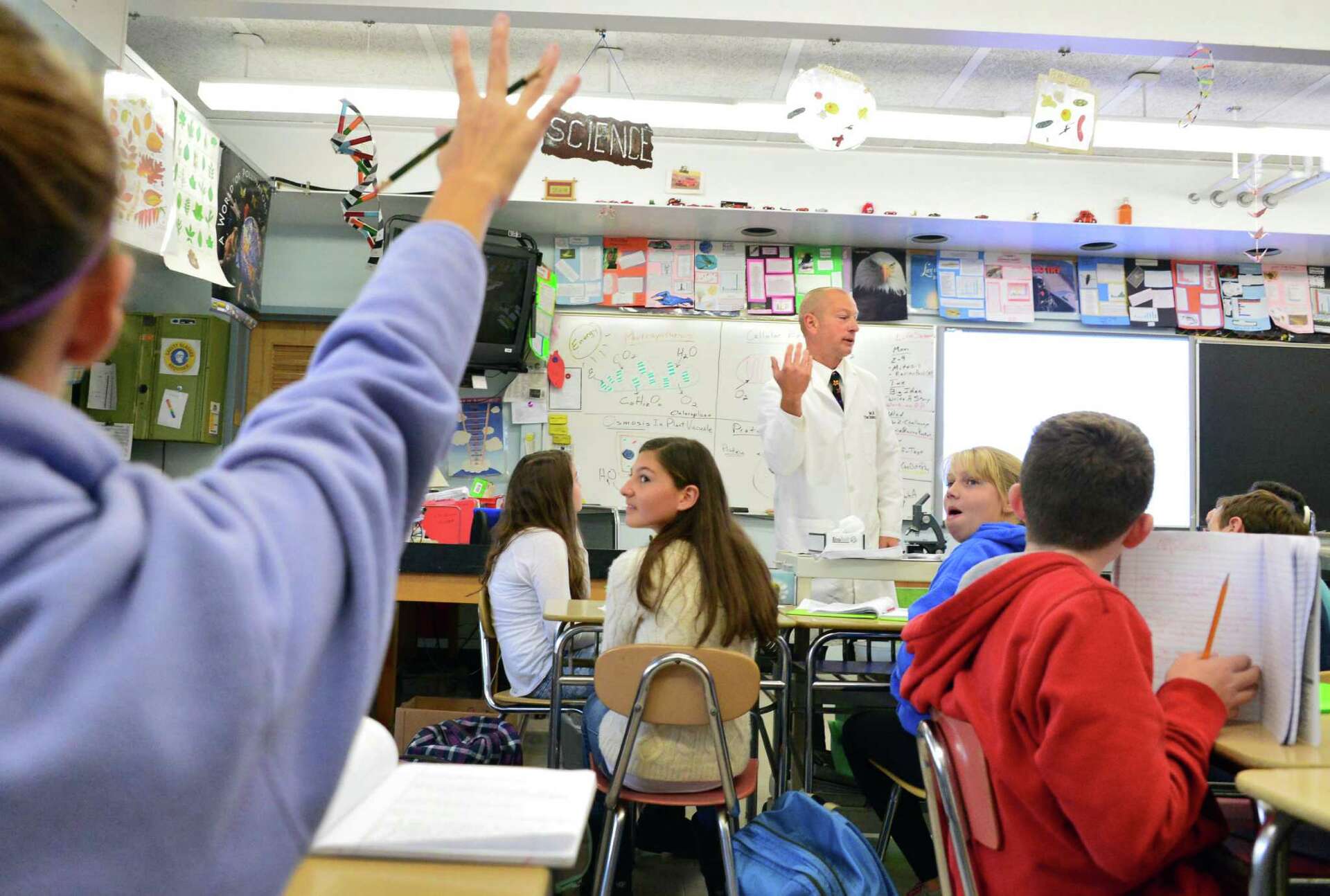 Passion makes teacher life of the science party