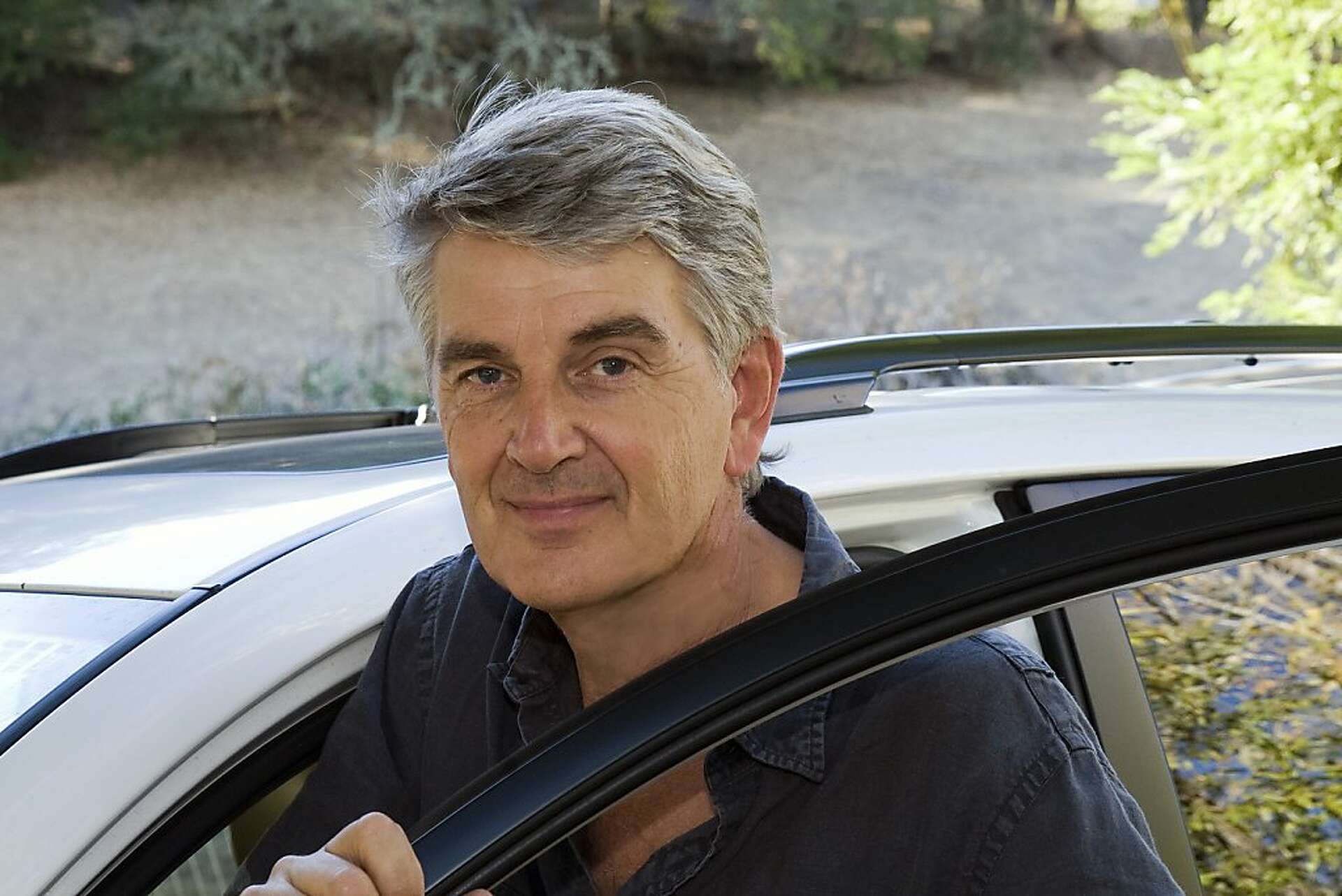 Photographer Robert Vente artfully captures architecture