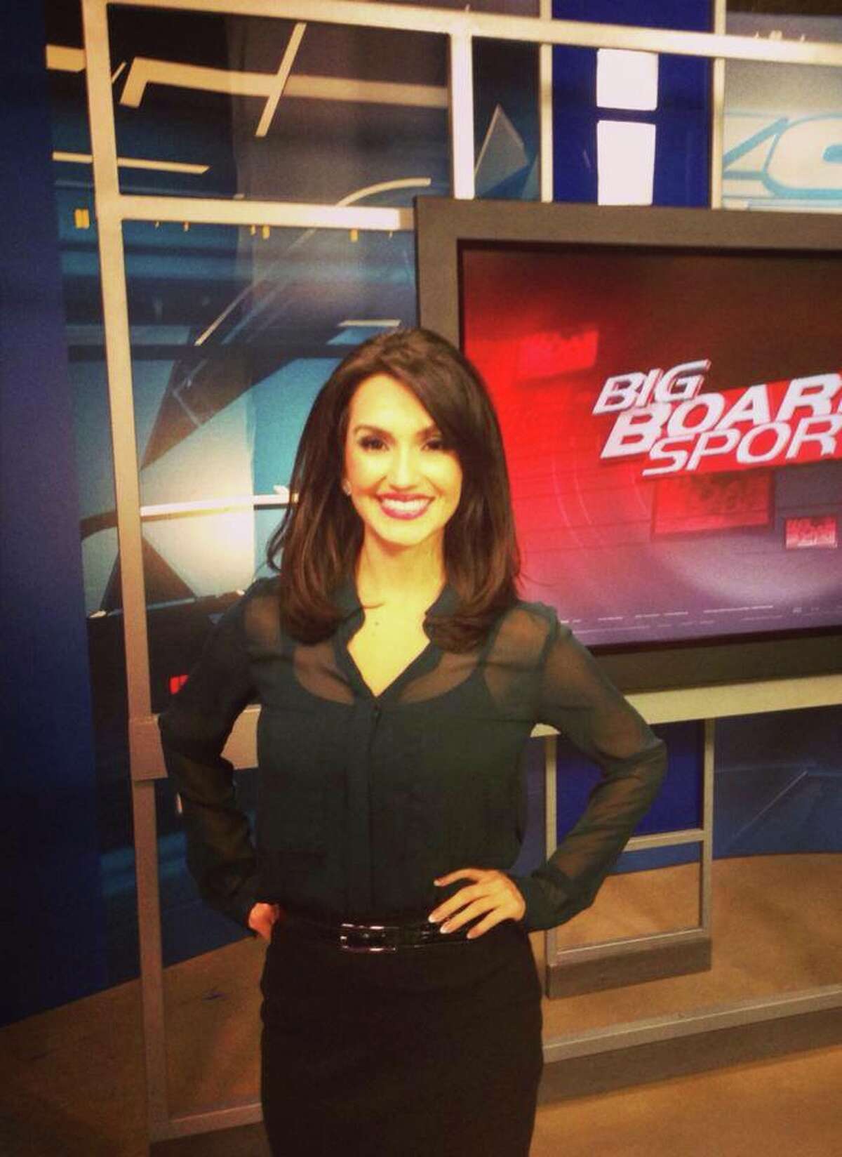 Where’s her blow dryer? KSAT’s anchor returns