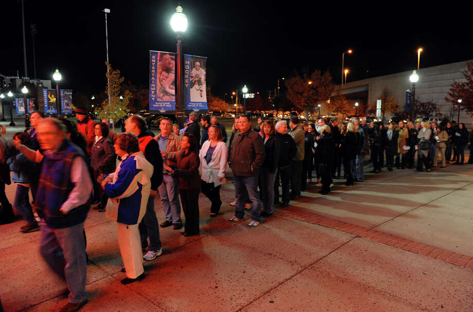 Elton John rocks Bridgeport - Connecticut Post