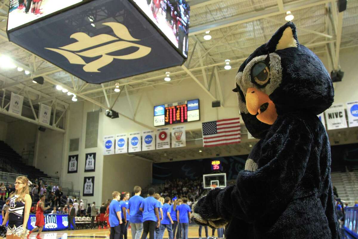 Rice basketball starts season with a victory against St. Thomas