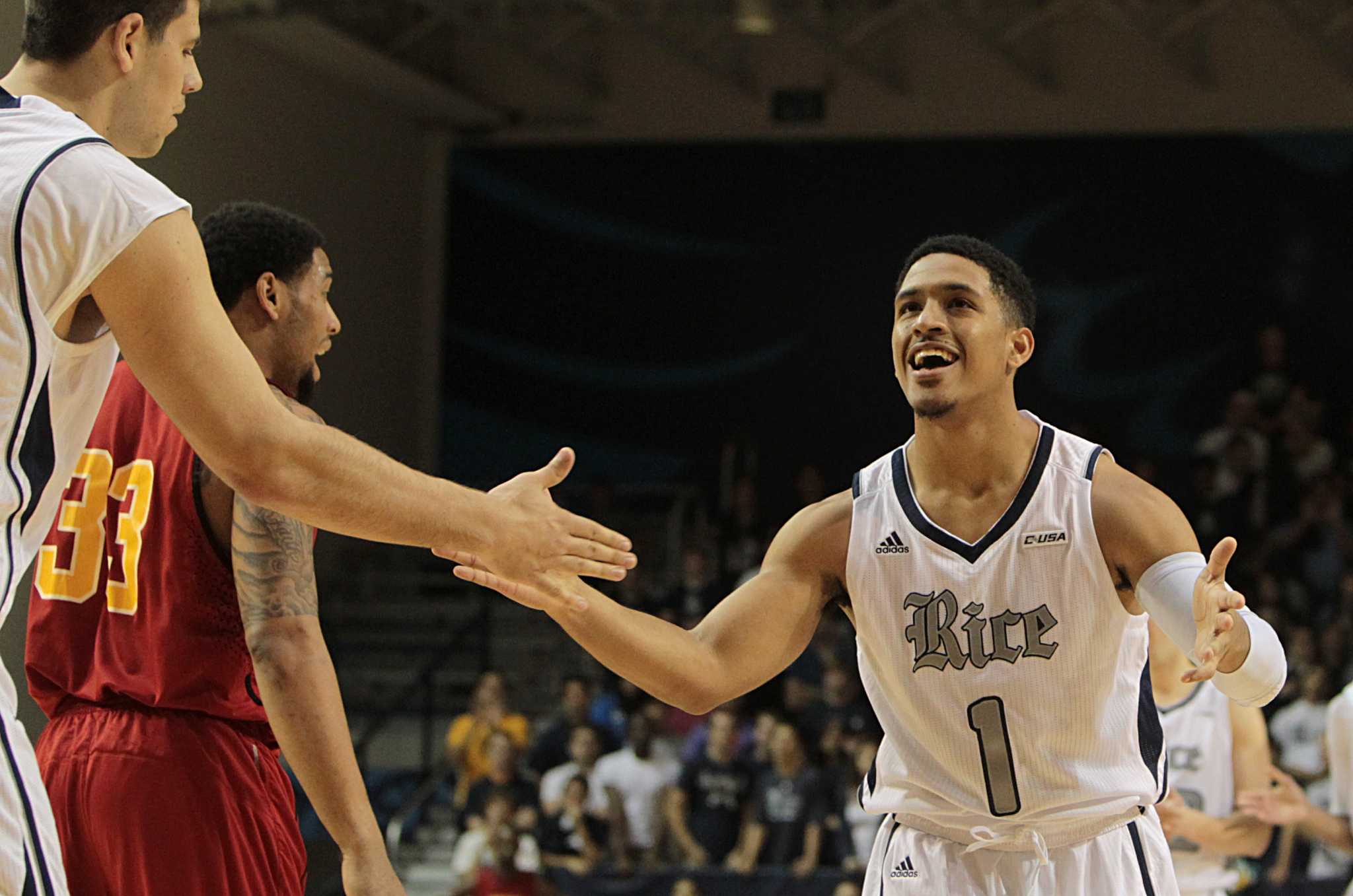 Rice basketball starts season with a victory against St. Thomas