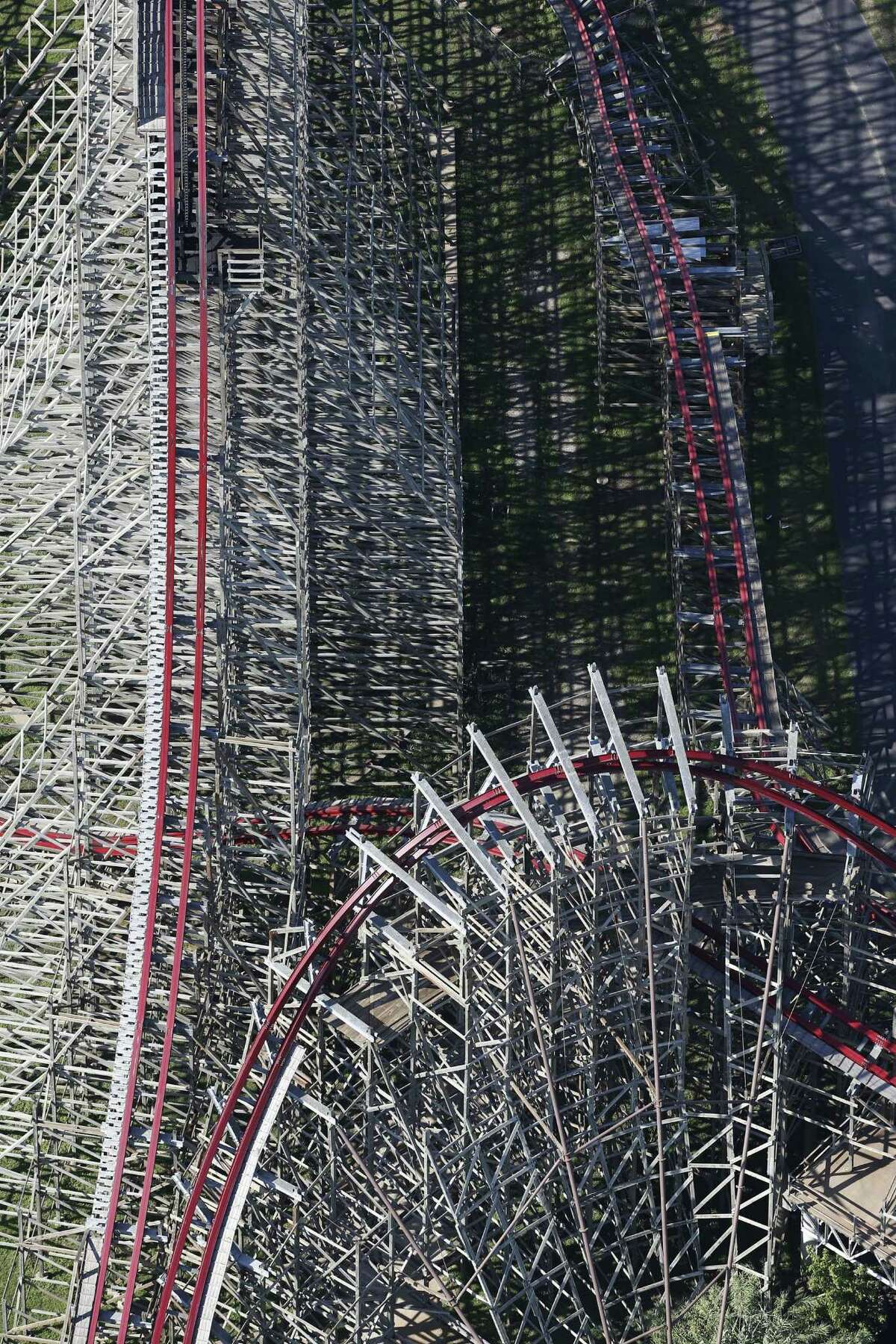 Report details horror of fatal Six Flags roller coaster fall