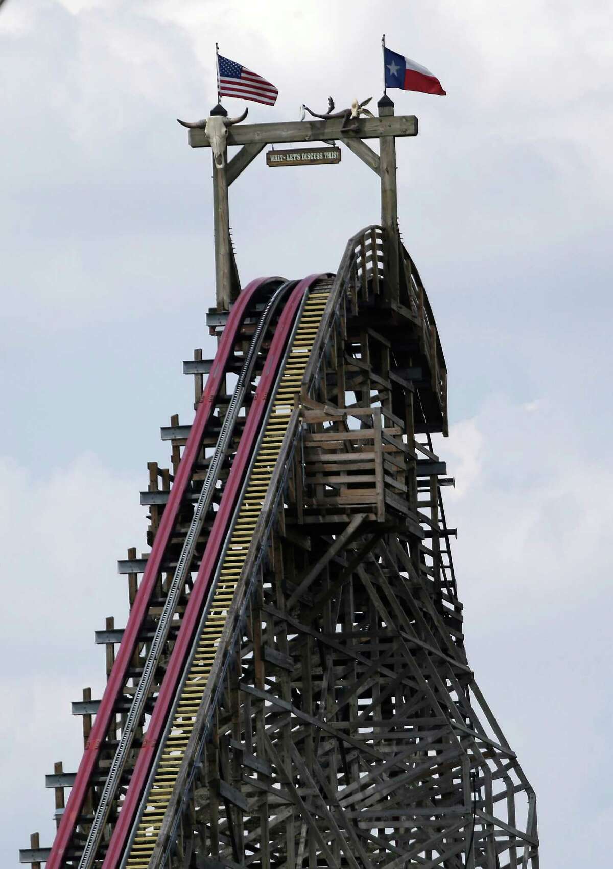 Report details horror of fatal Six Flags roller coaster fall