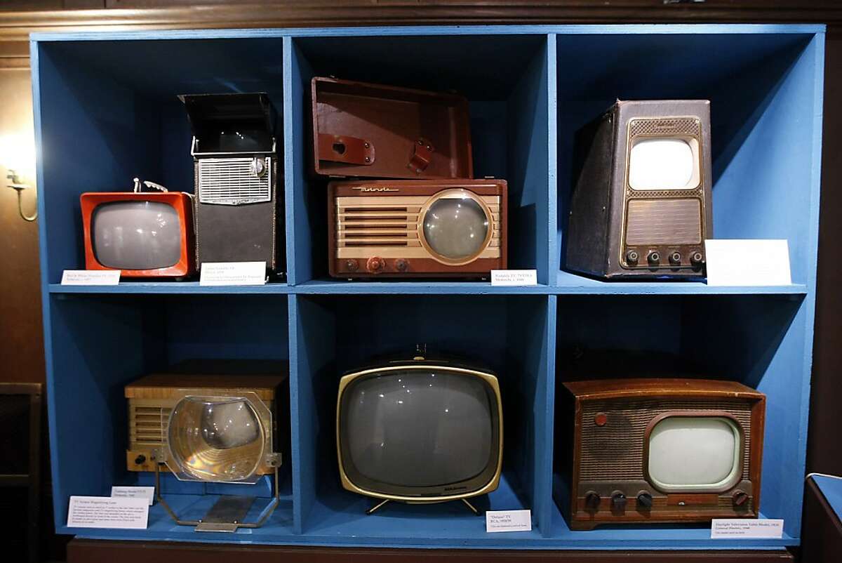 Palo Alto museum clicks back to 1950s TV