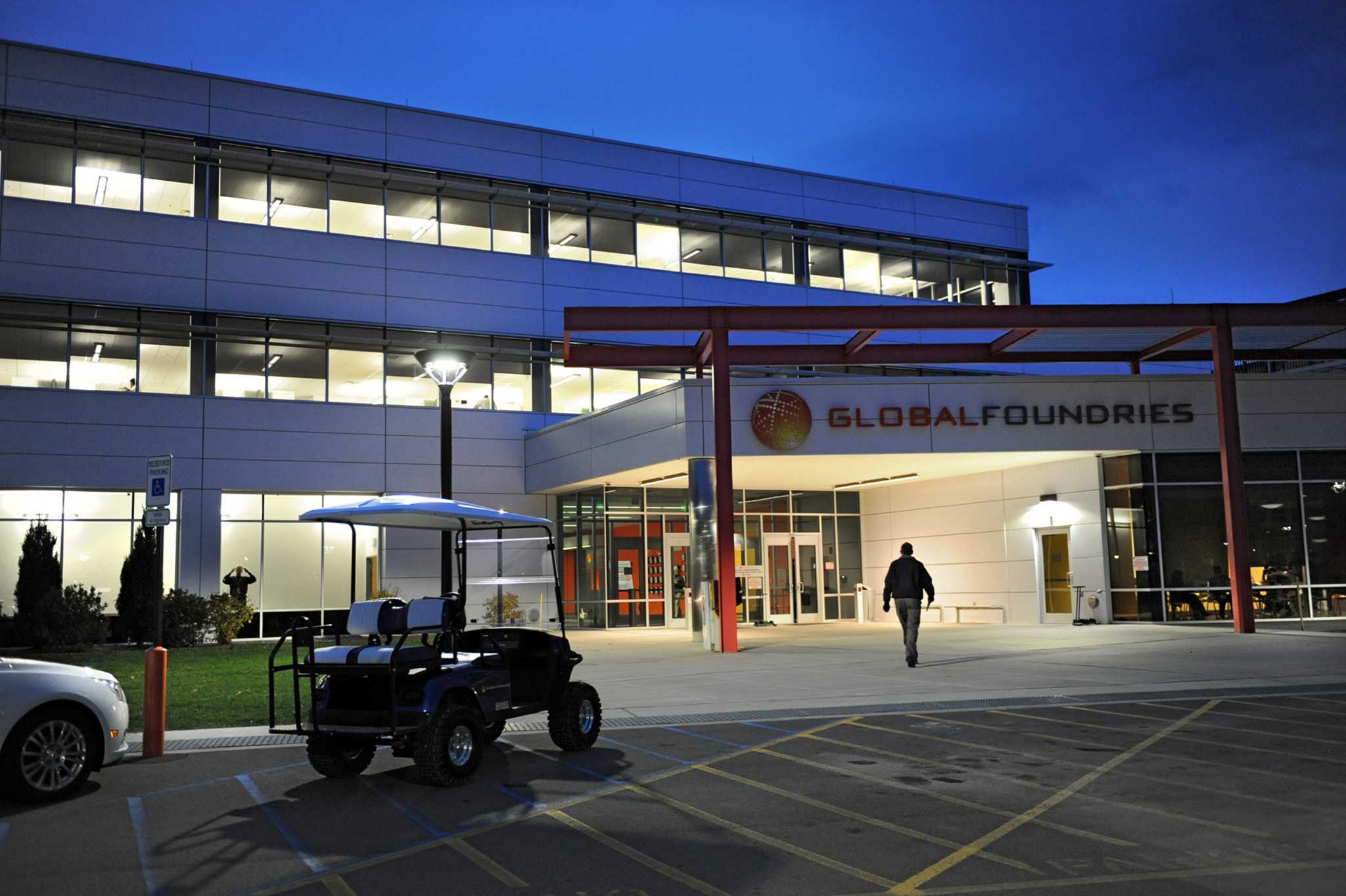 Fab 8 plant to get a bite of Apple