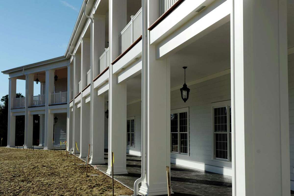 Loudon House readied for show