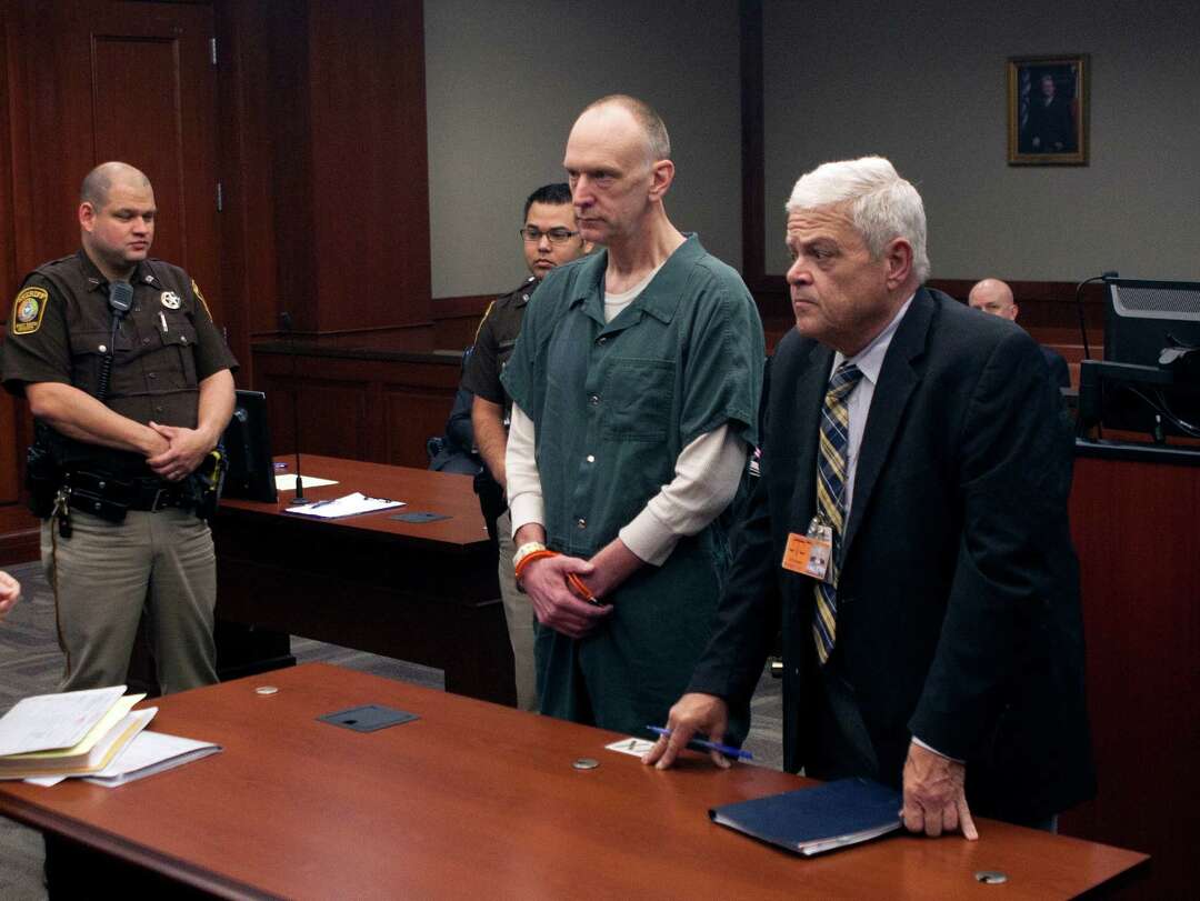 Siblings in bank robbing family have their day in court