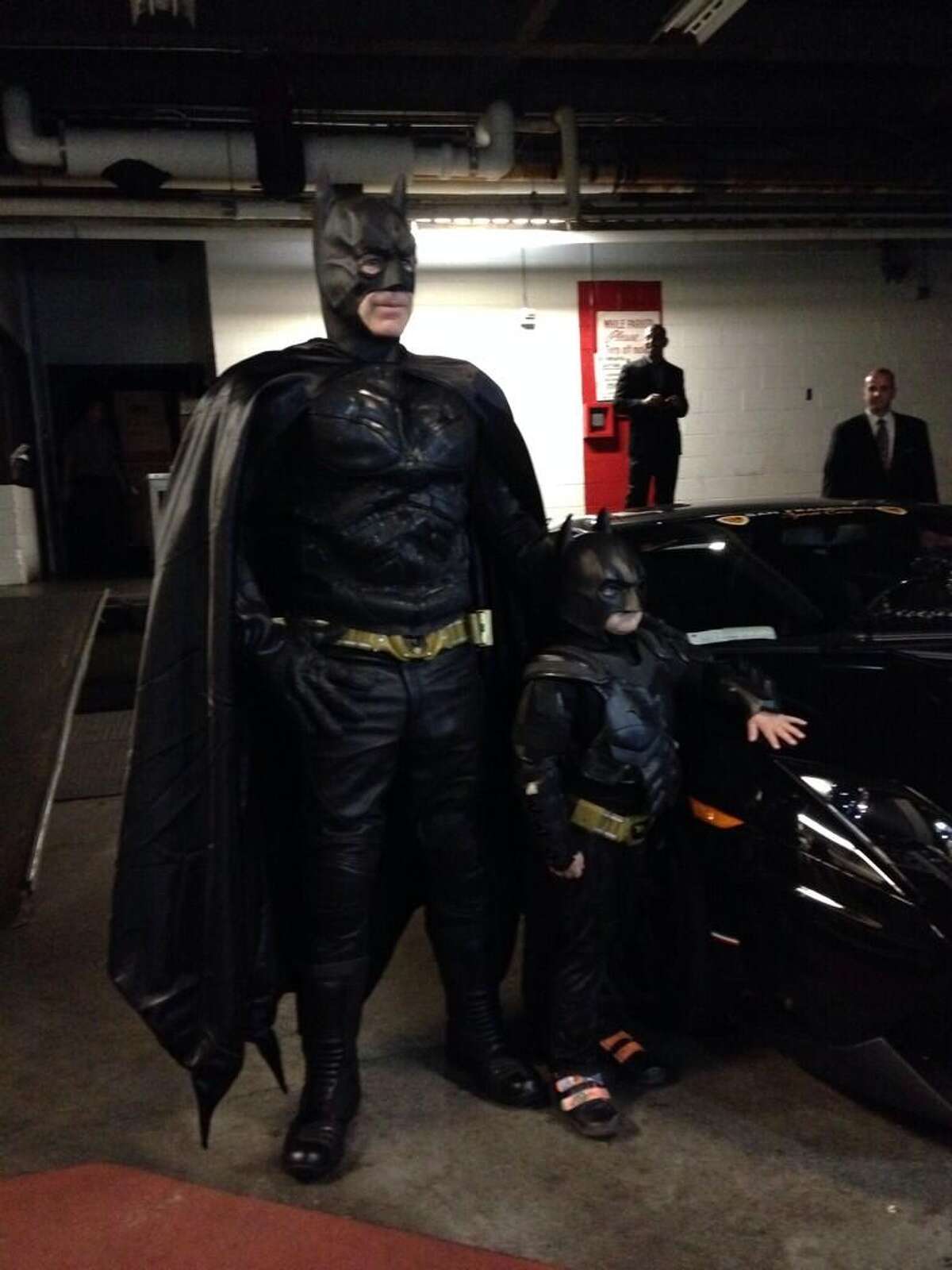 Batkid: Thousands cheer on pint-size superhero