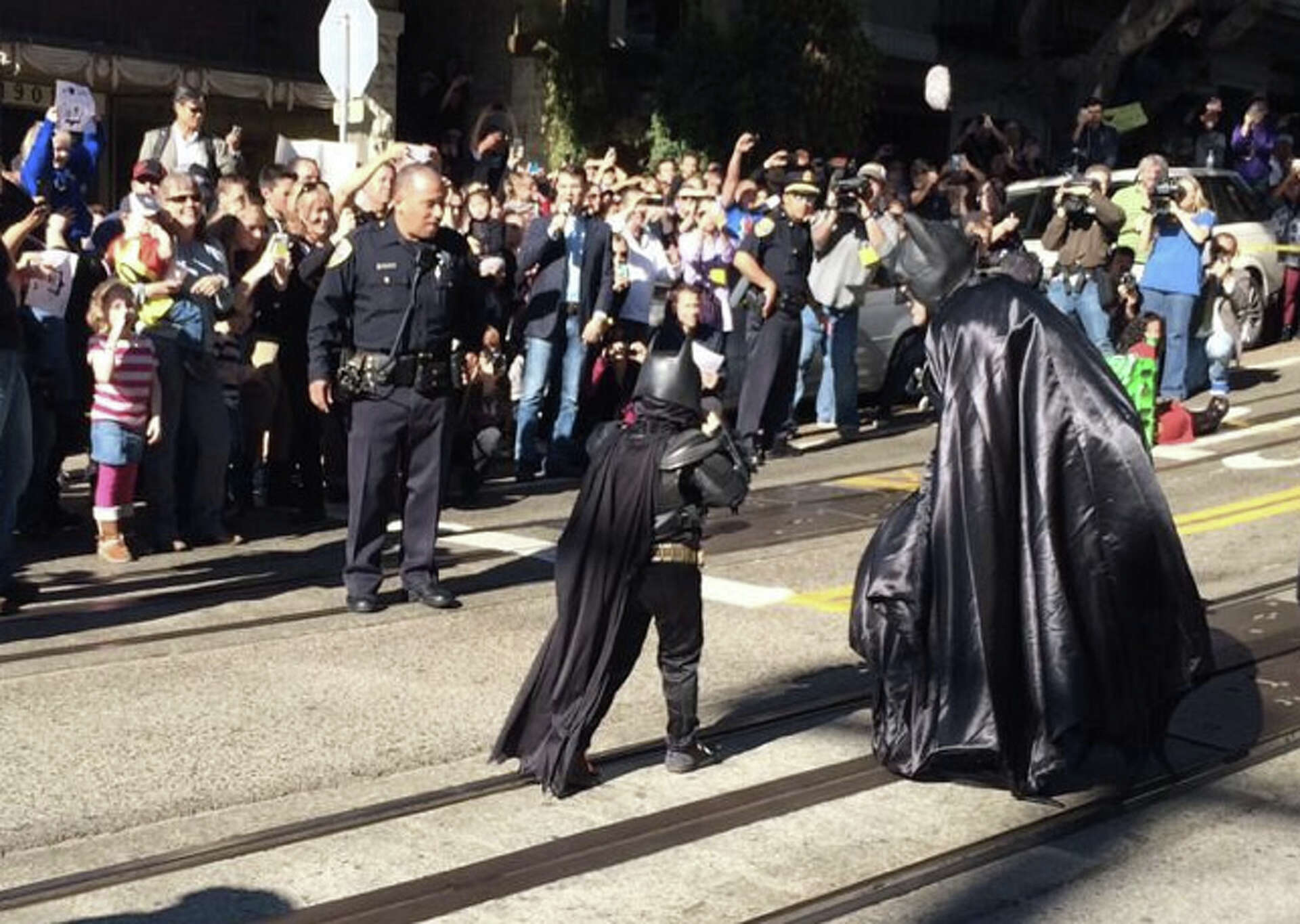 Batkid: Thousands cheer on pint-size superhero