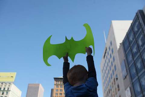 Batkid: Thousands cheer on pint-size superhero