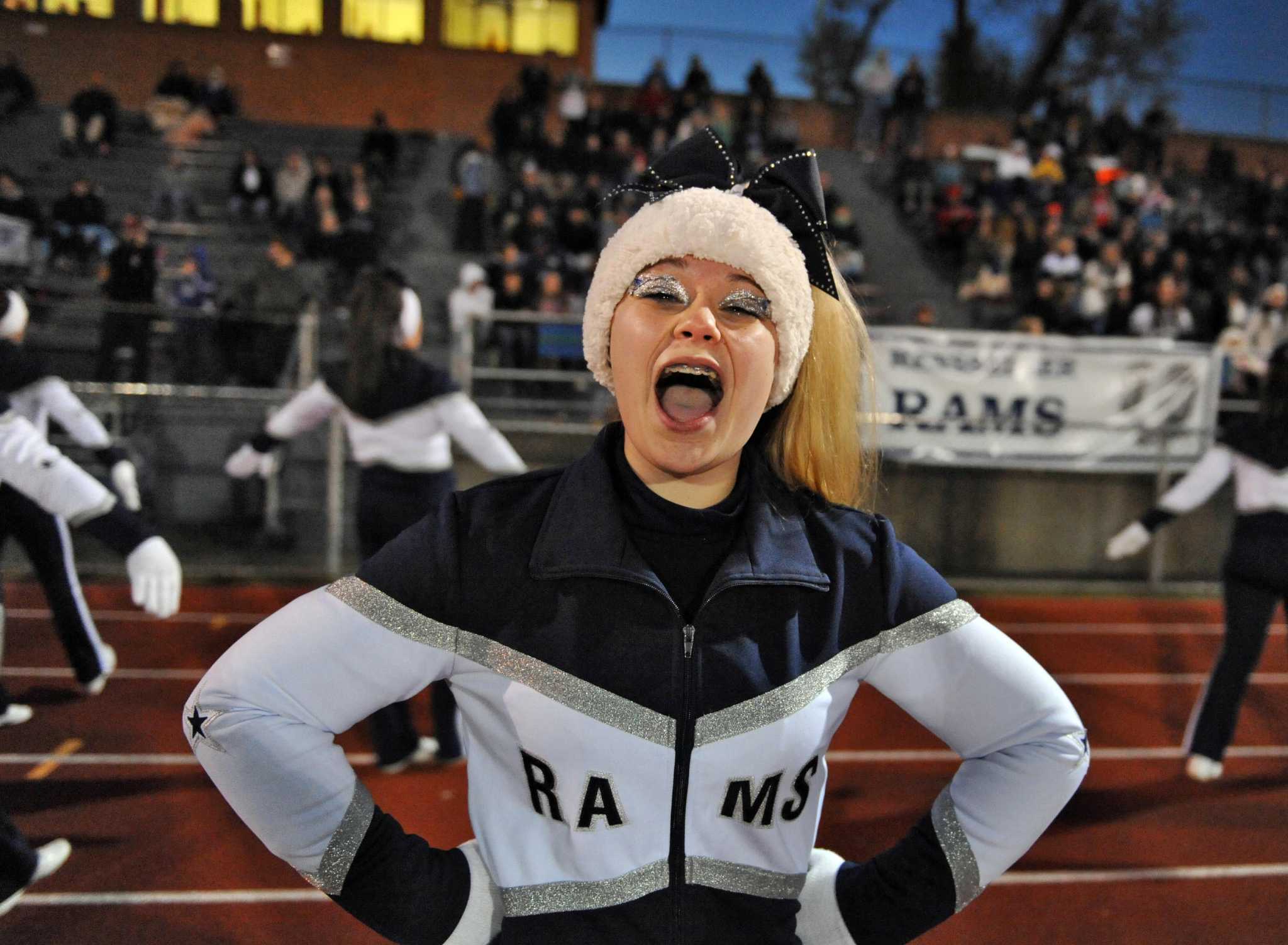 Surprise passing attack boosts Spartans