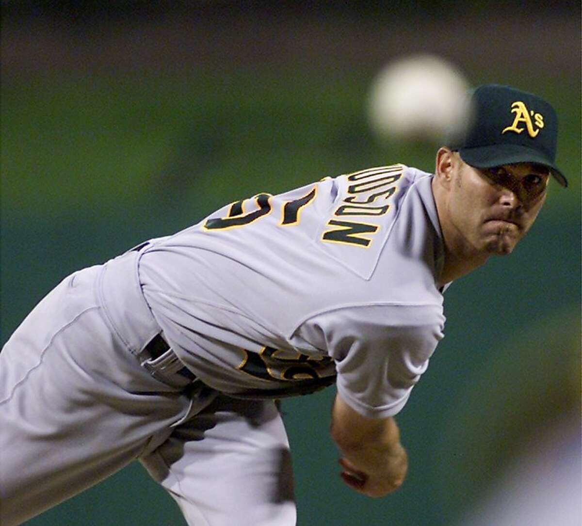 Giants, Tim Hudson agree to 2-year deal