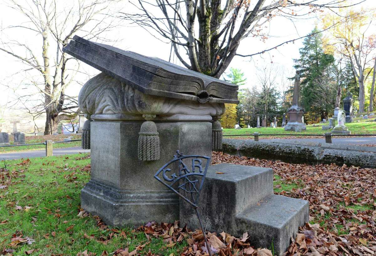 Henry Burden (1791-1871): Iron titan, horseshoe and rail spike innovator