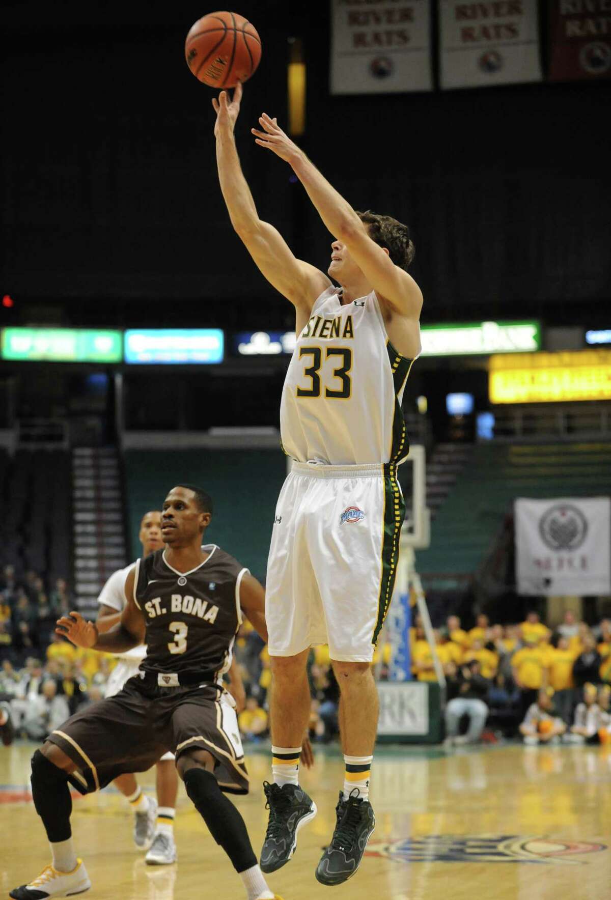 Wright sets things right