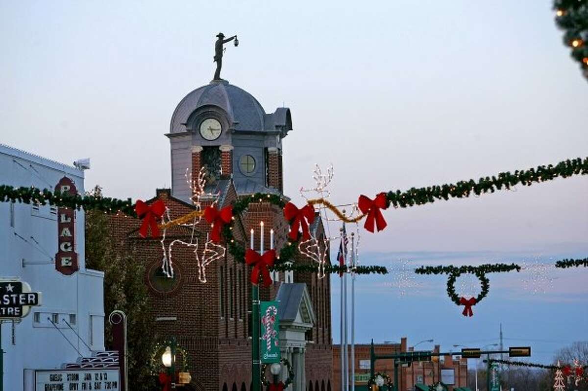 History and holiday cheer abound in Grapevine